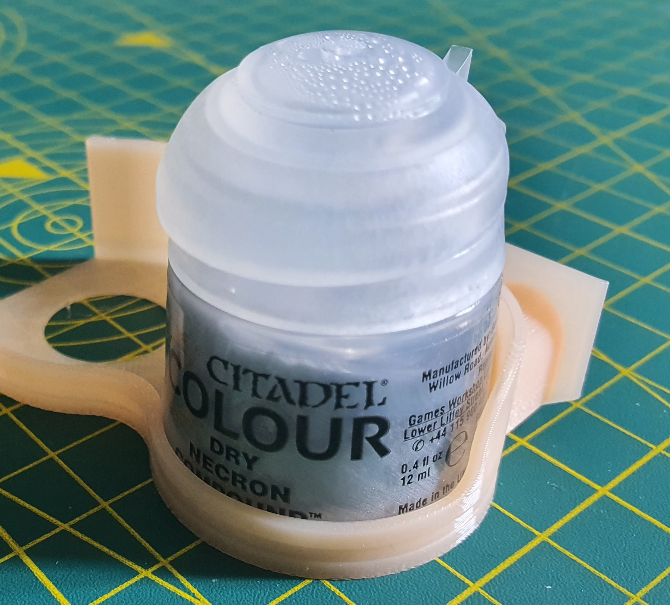 Upgraded Modular Paint Rack/Shelf by Warlogh | Download free STL model ...