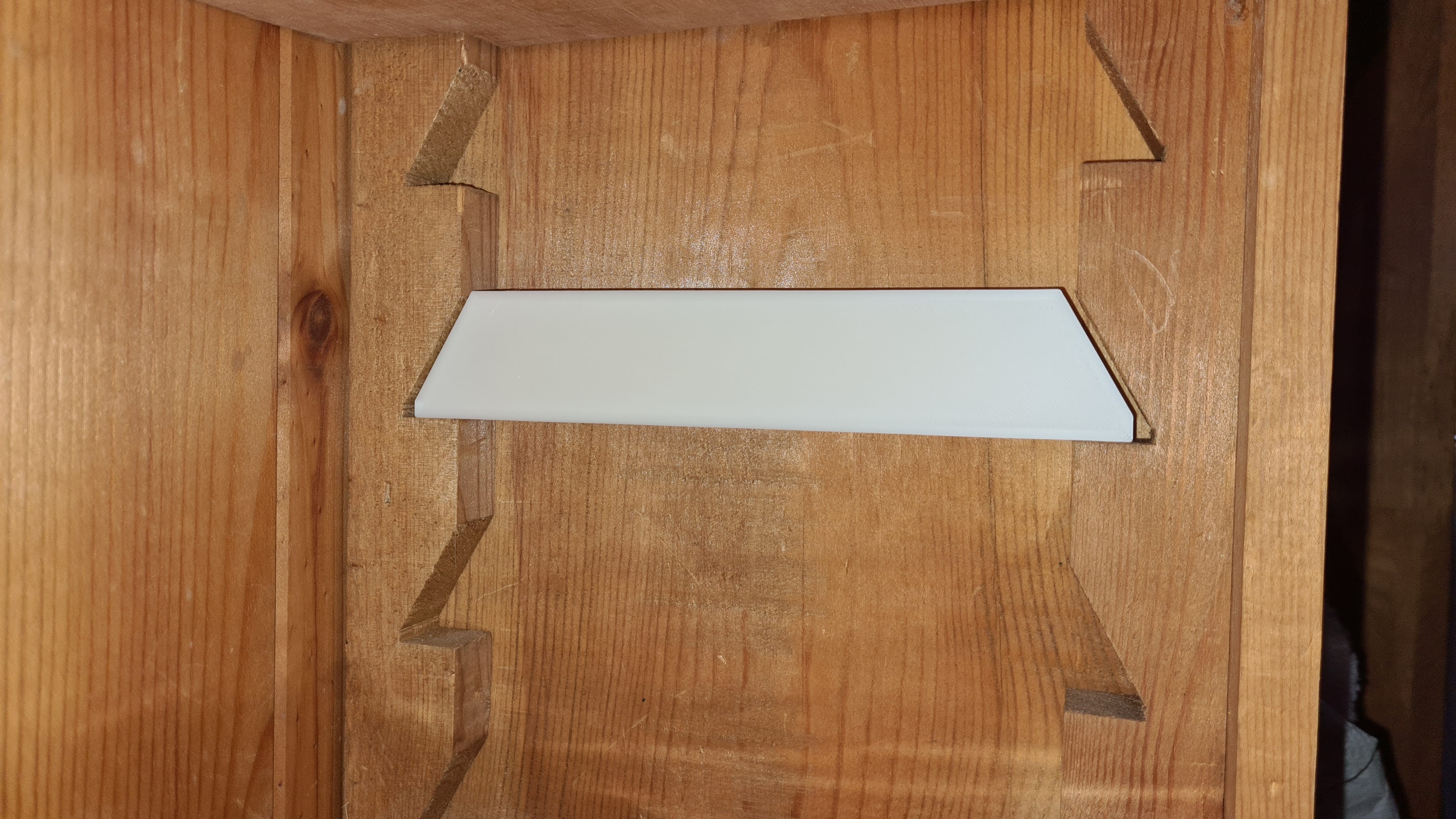 Wooden bookcase shelf support by Siggy101 | Download free STL model ...