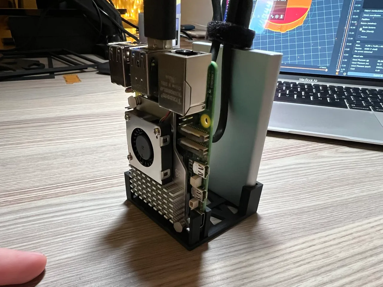 Raspberry Pi 5 and any SSD vertical stand (parametric) by romn ...