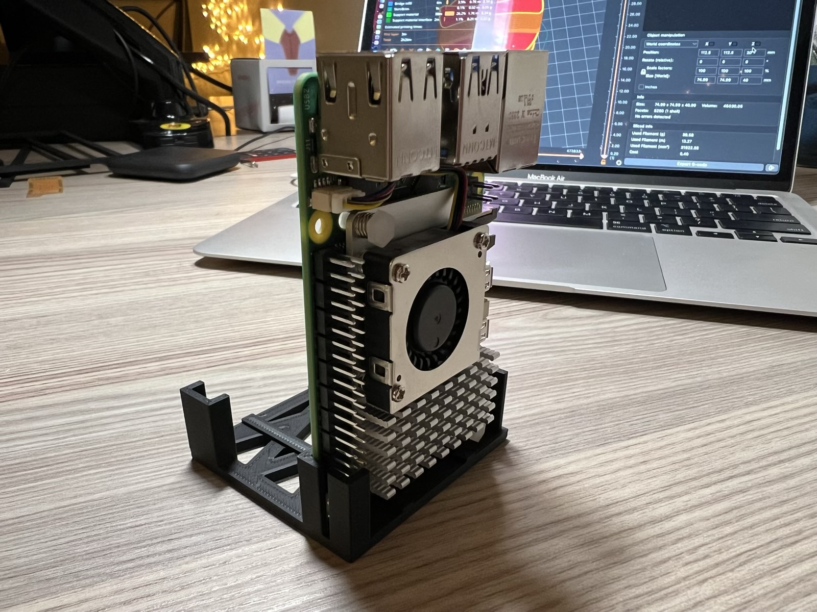 Raspberry Pi 5 and any SSD vertical stand (parametric) by romn ...