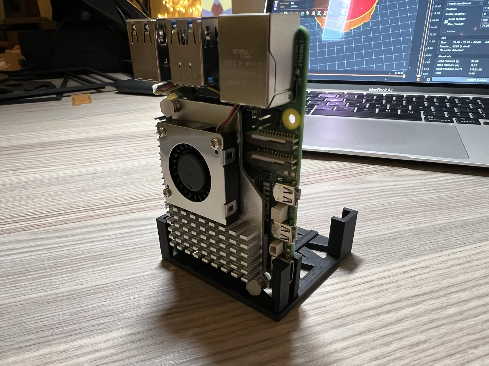 Raspberry Pi 5 and any SSD vertical stand (parametric) by romn ...