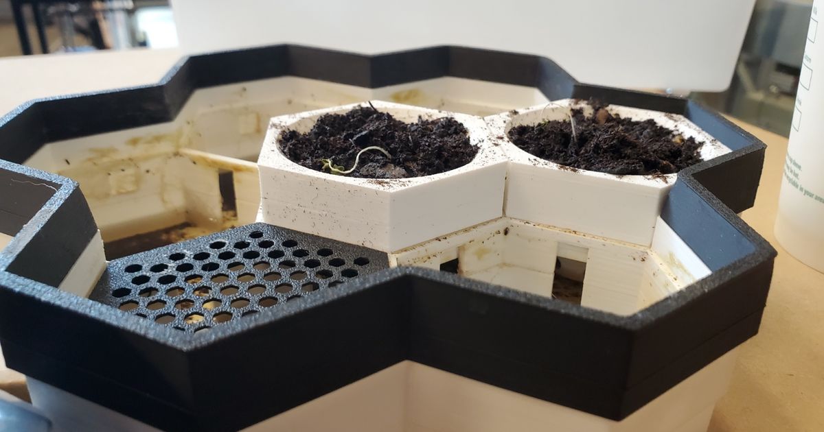 hydroponic planter plate by James Hope | Download free STL model ...