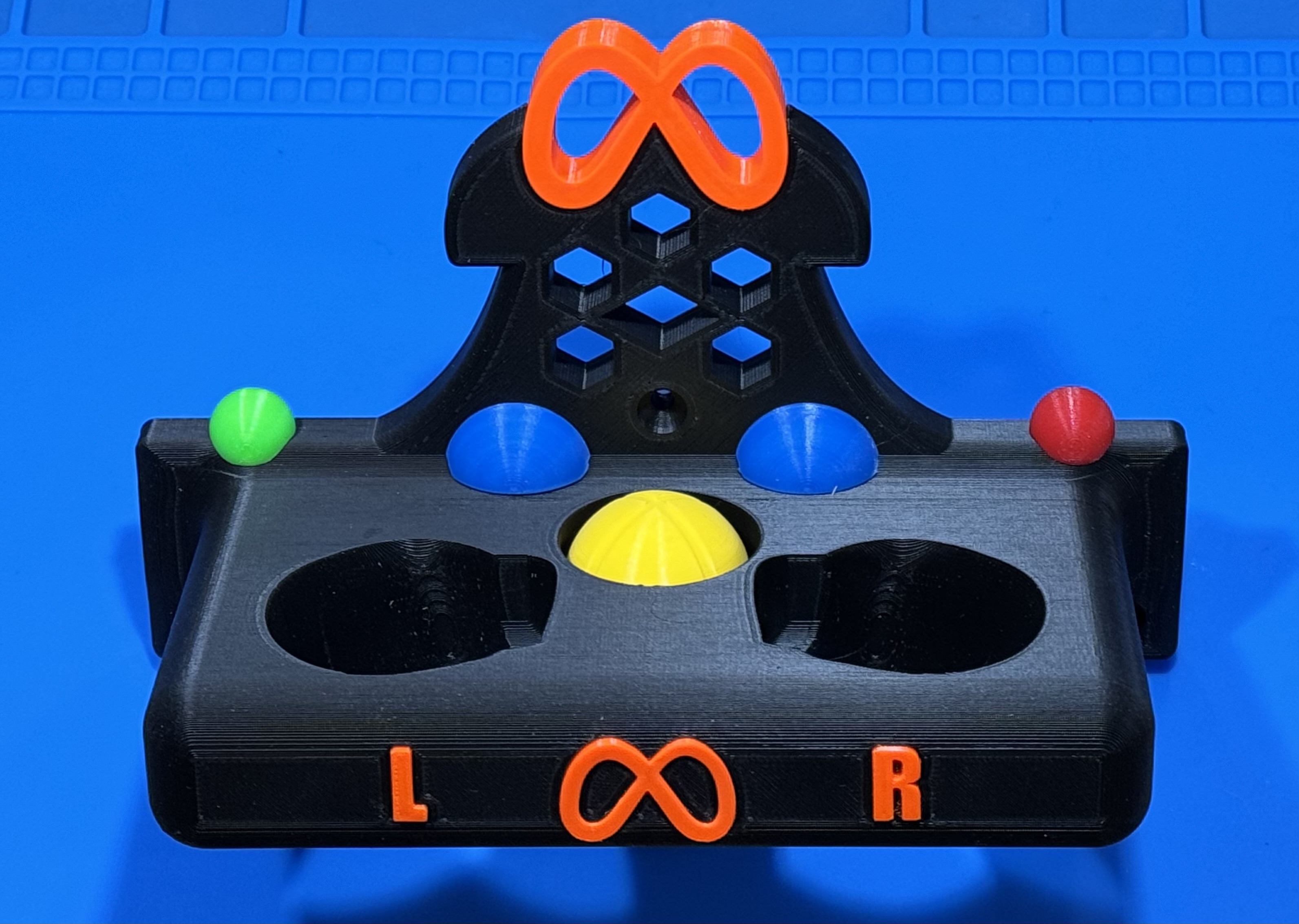 Meta Quest 3 Controller Wall Mount (Deluxe Color Version) by Clamikra ...