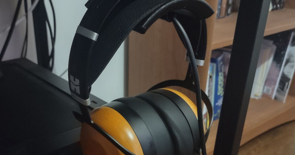 Large Curved Under-Desk Headphone Hook/Rest by nerdpersonthing ...