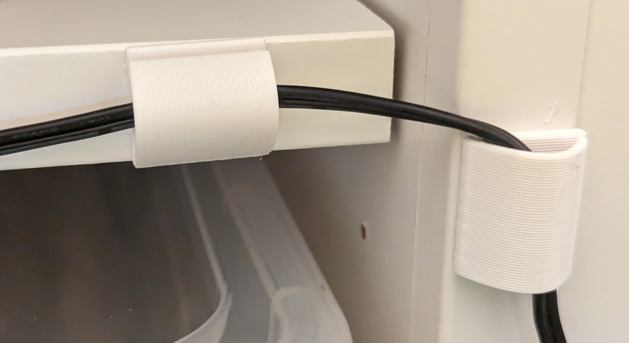 Cable management clip for Ikea Besta, Billy, and other 18mm (or wider ...