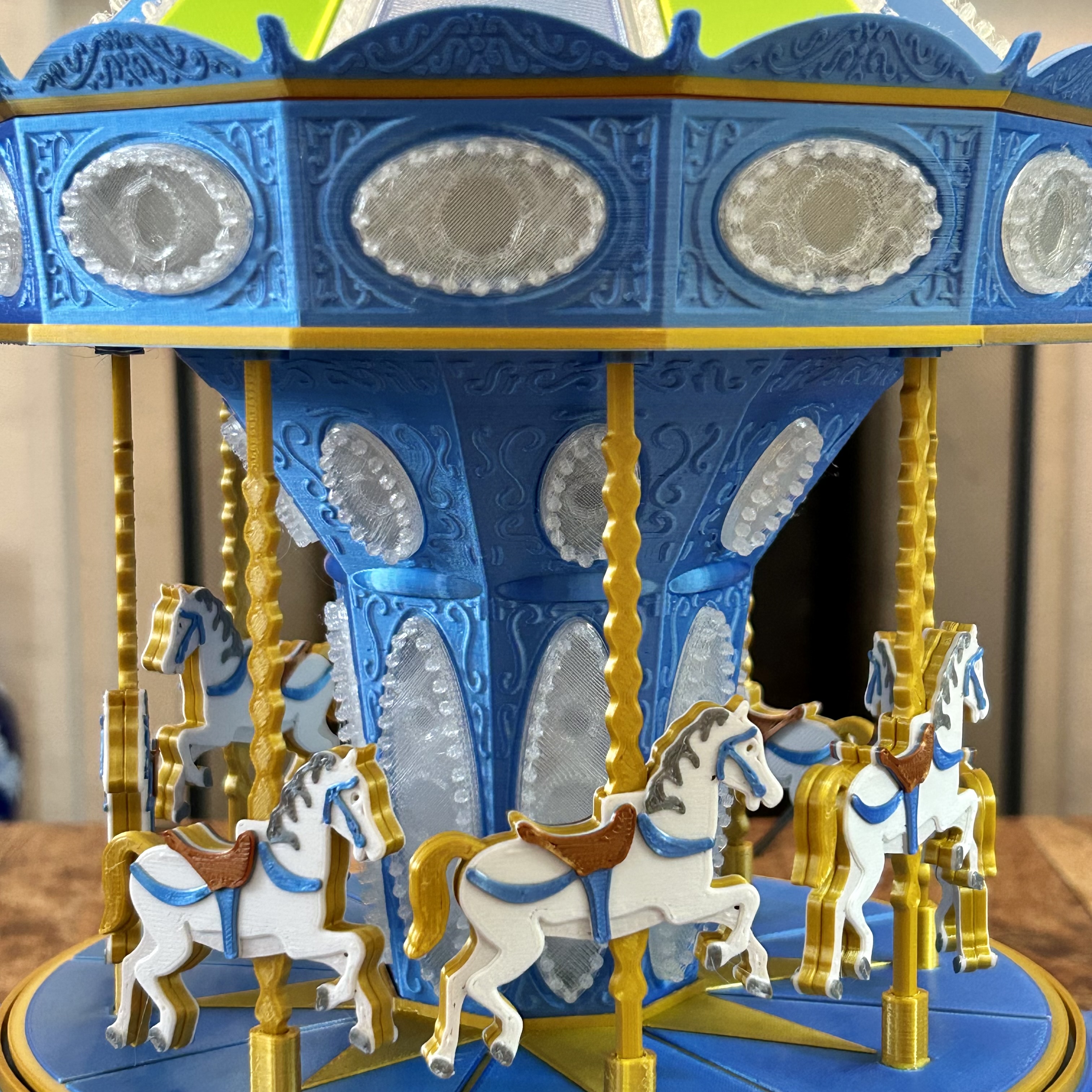 Carousel Lamp with mechanical movement by fulv@me.com | Printables Store