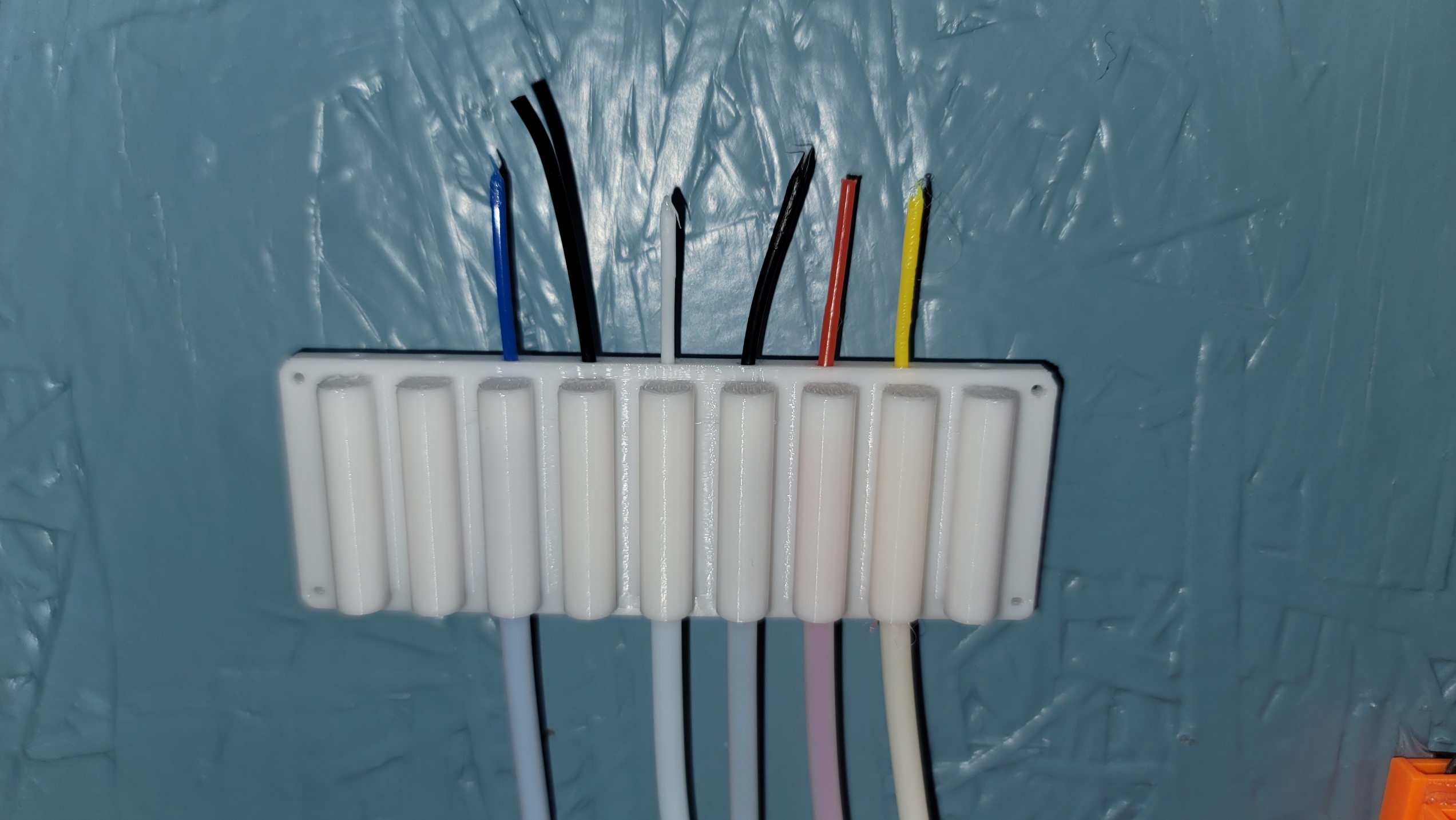 PTFE Wall Mount for Dry Boxes by AM Print Genius | Download free STL ...