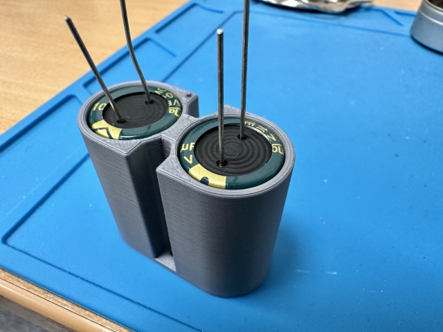 Capacitor case by marigu | Download free STL model | Printables.com