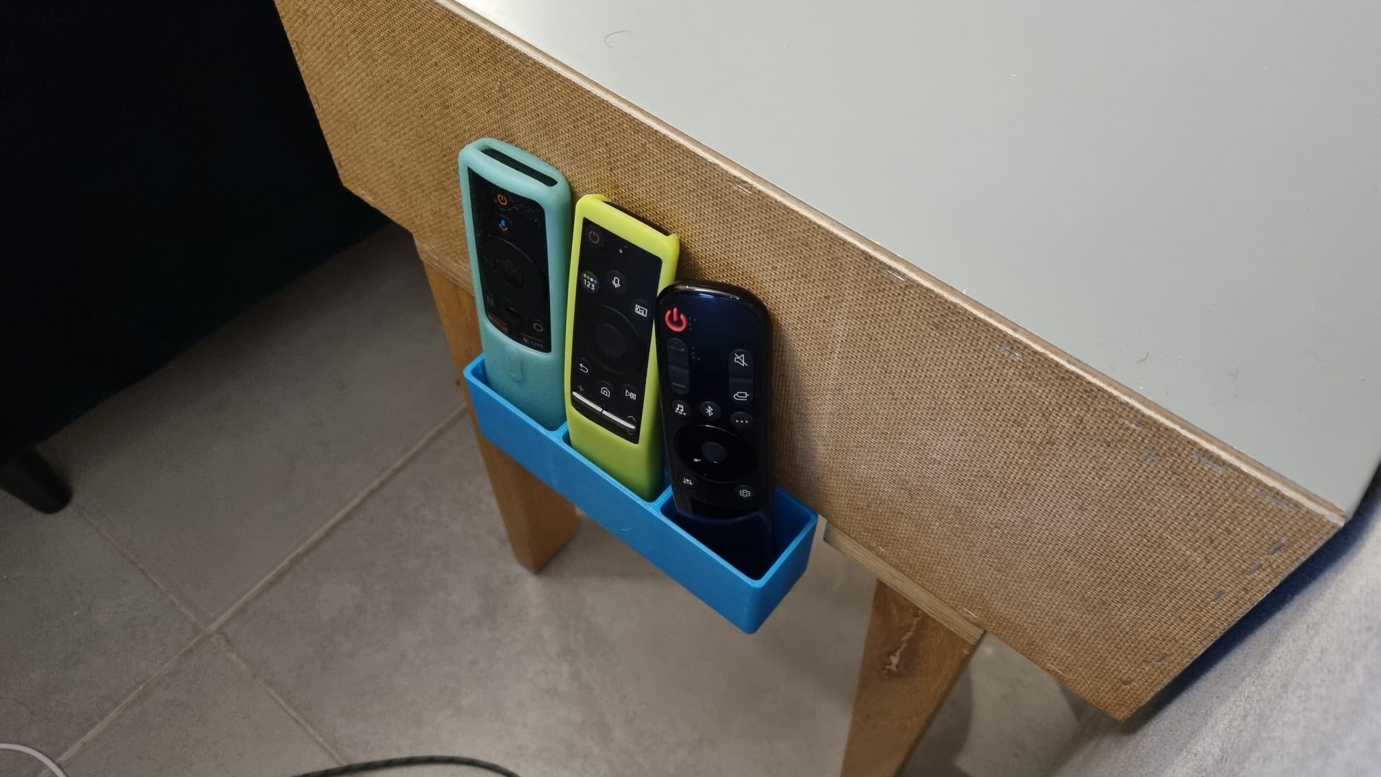 Remote Control Holder by gronteZa | Download free STL model ...