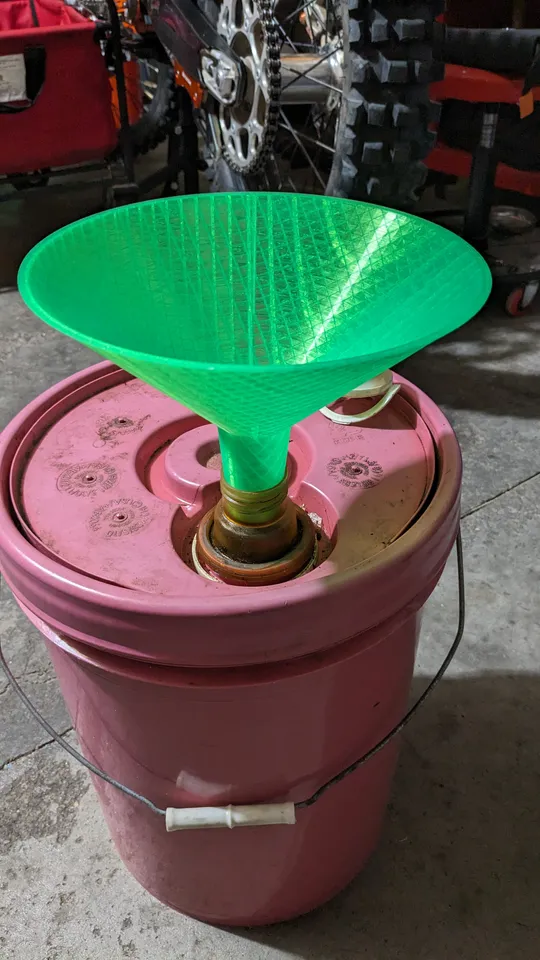 Large mouth funnel by Peter Tschida | Download free STL model ...