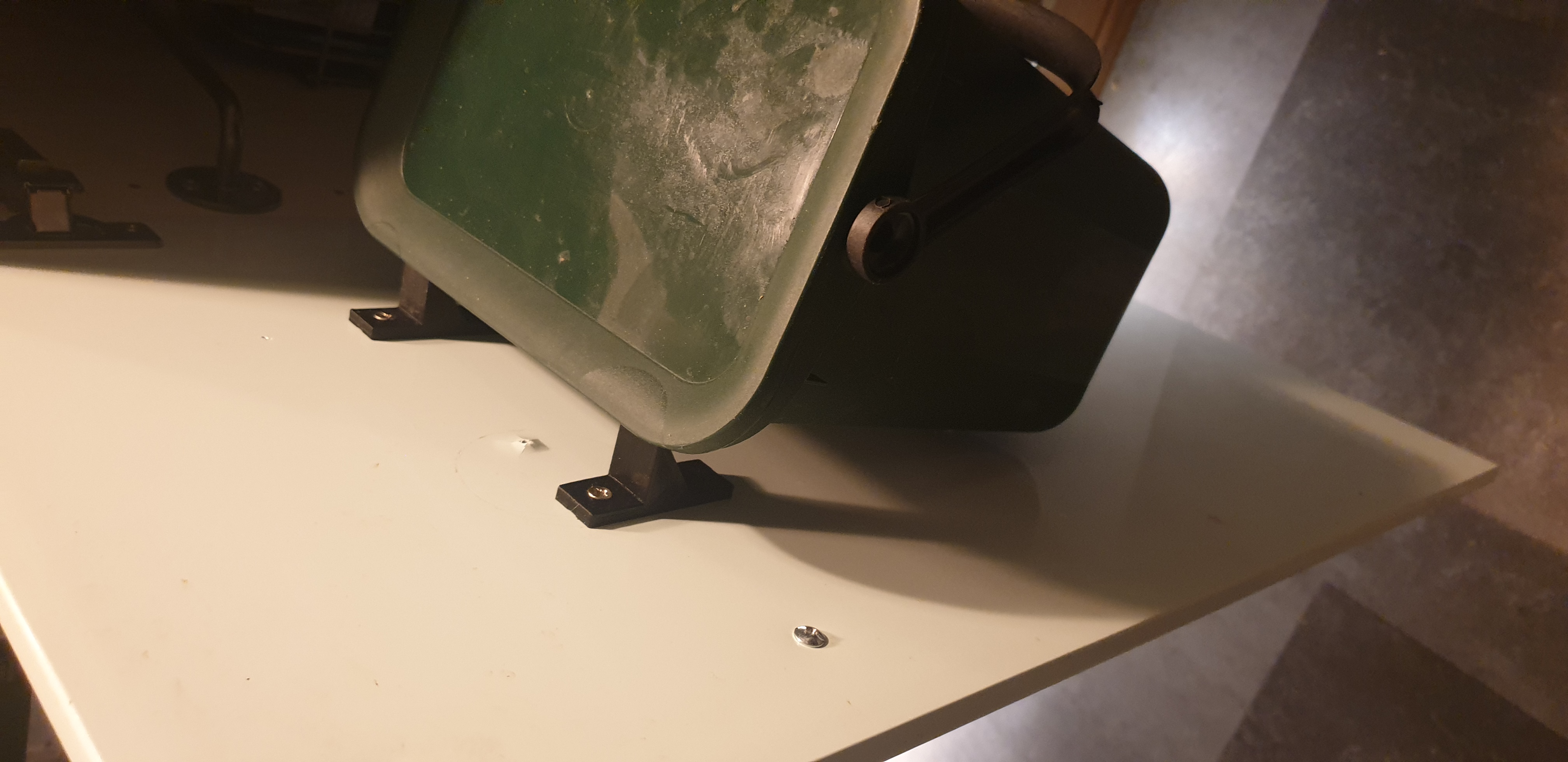 Compost bin holder by Ronni Vejsgaard | Download free STL model ...