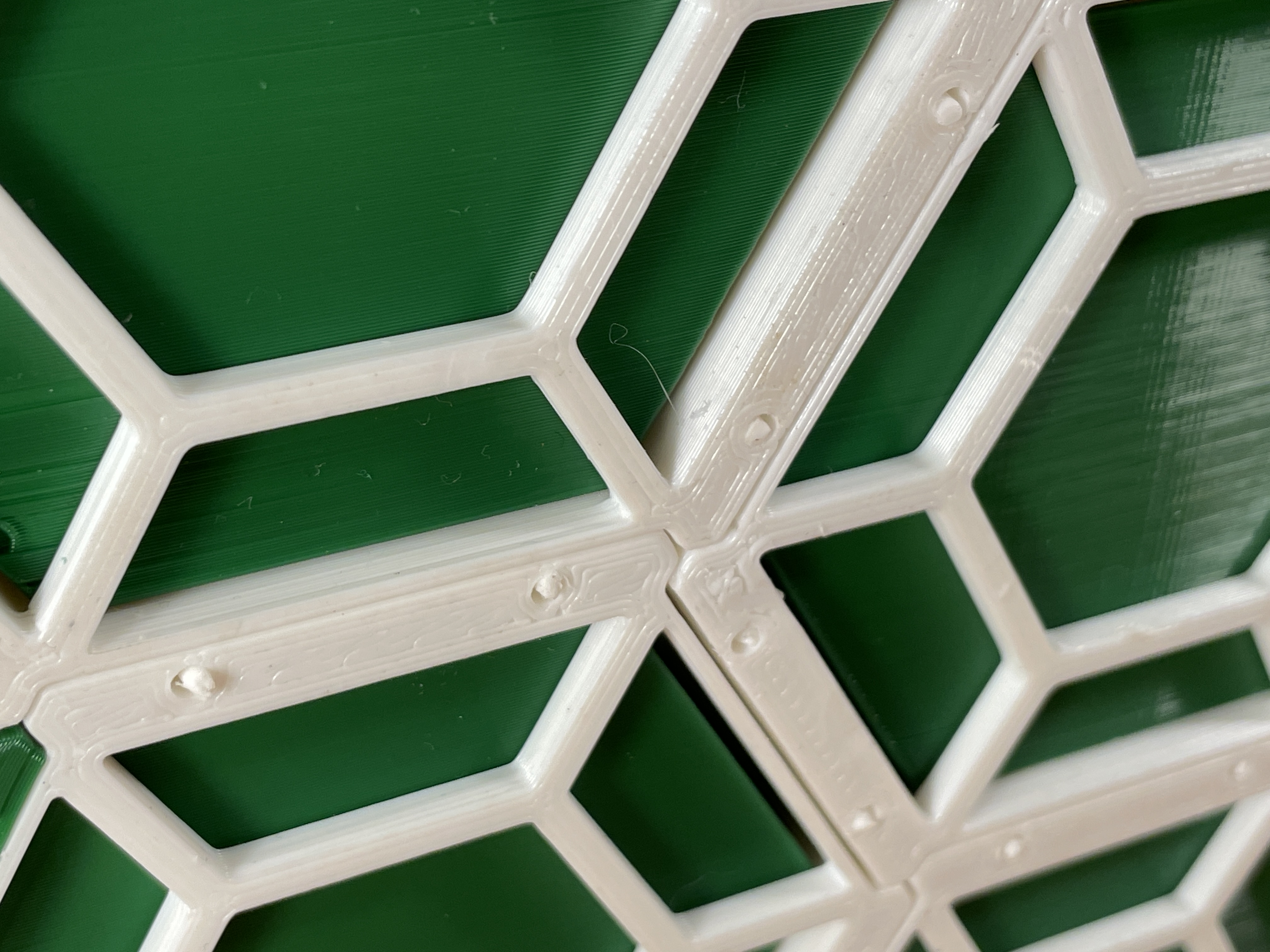 Modular hive shelf by Jáchym Tiskne | Download free STL model ...