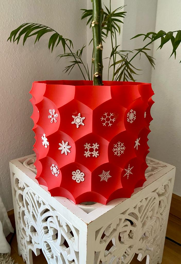 Christmas Remix Anti-sphere Plant pot and Planter with snowflakes ...