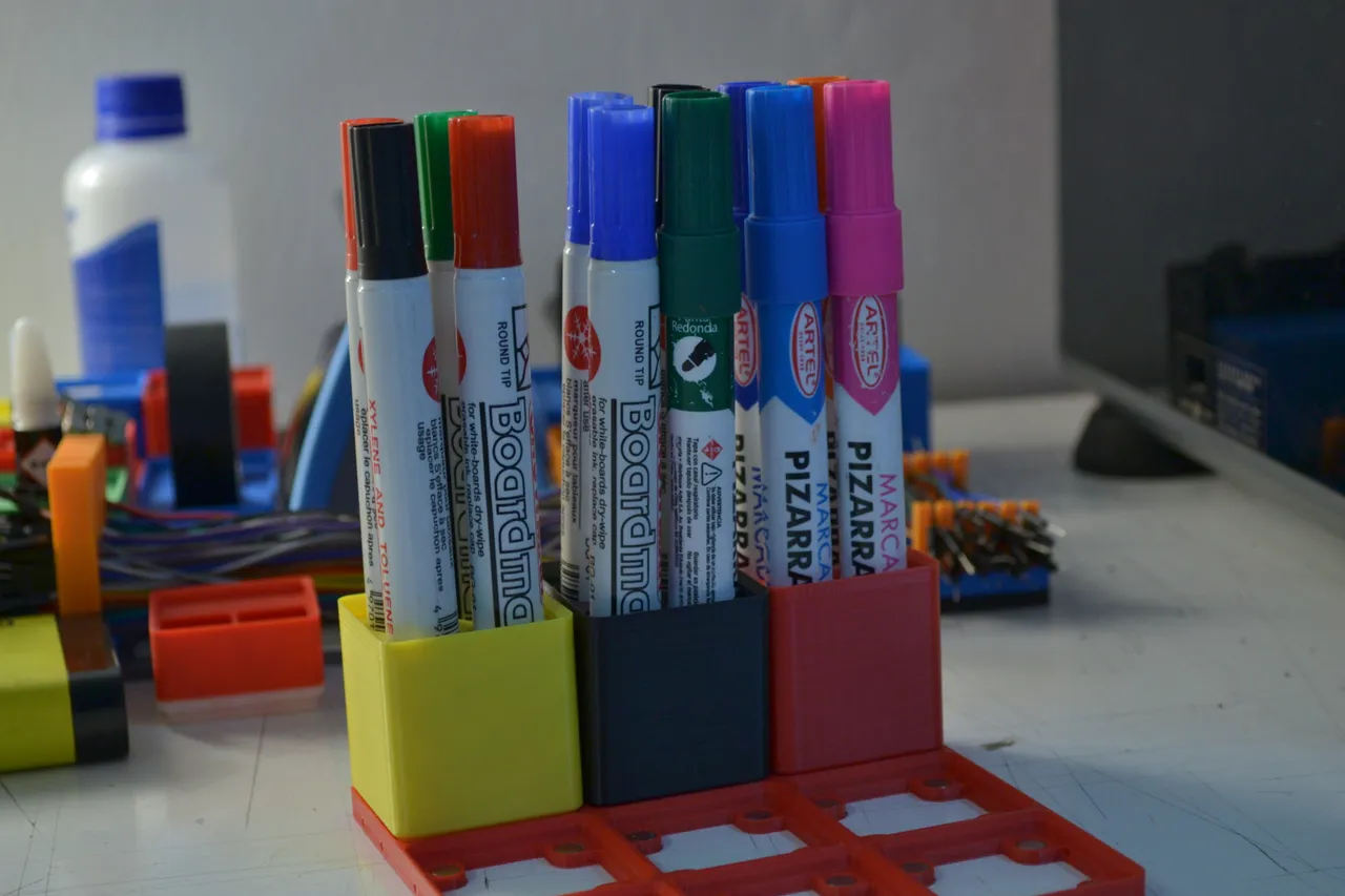 Gridfinity 1x1 Whiteboard Marker Holder by kristoff | Download free STL ...
