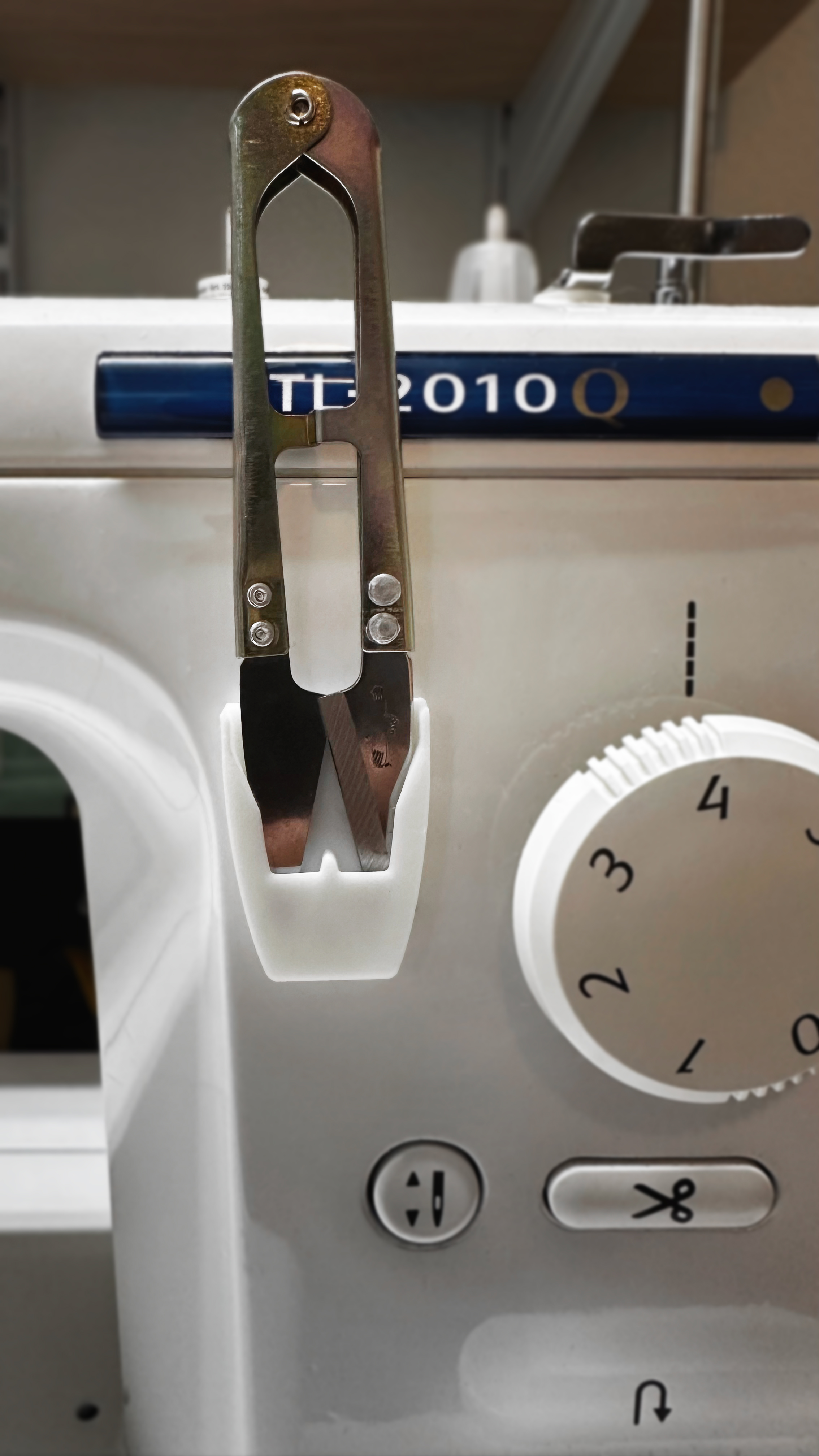 Thread Snip Scissor Holder by Corey Ward | Download free STL model ...