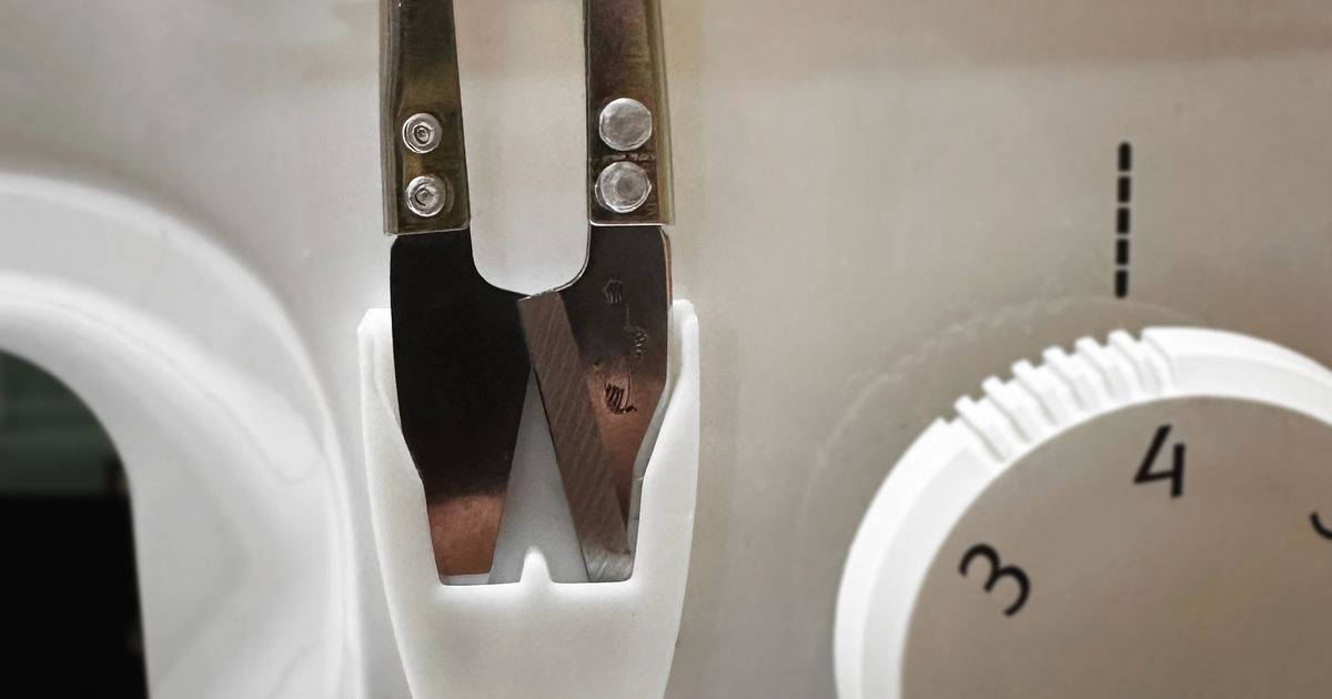 Thread Snip Scissor Holder by Corey Ward | Download free STL model ...