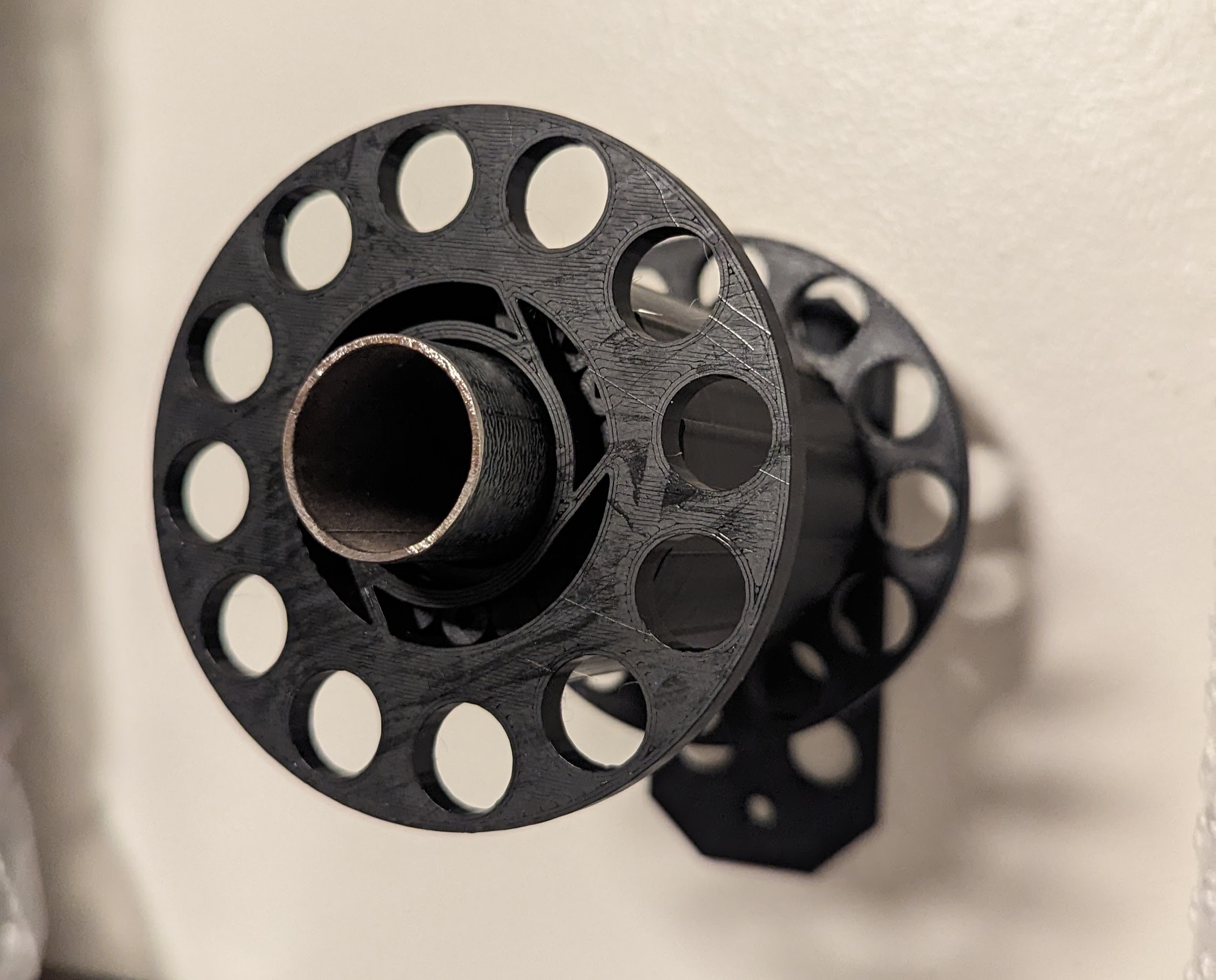 3D Printable Spool Holder and Bearing by Joshua Pfeiffer | Download ...