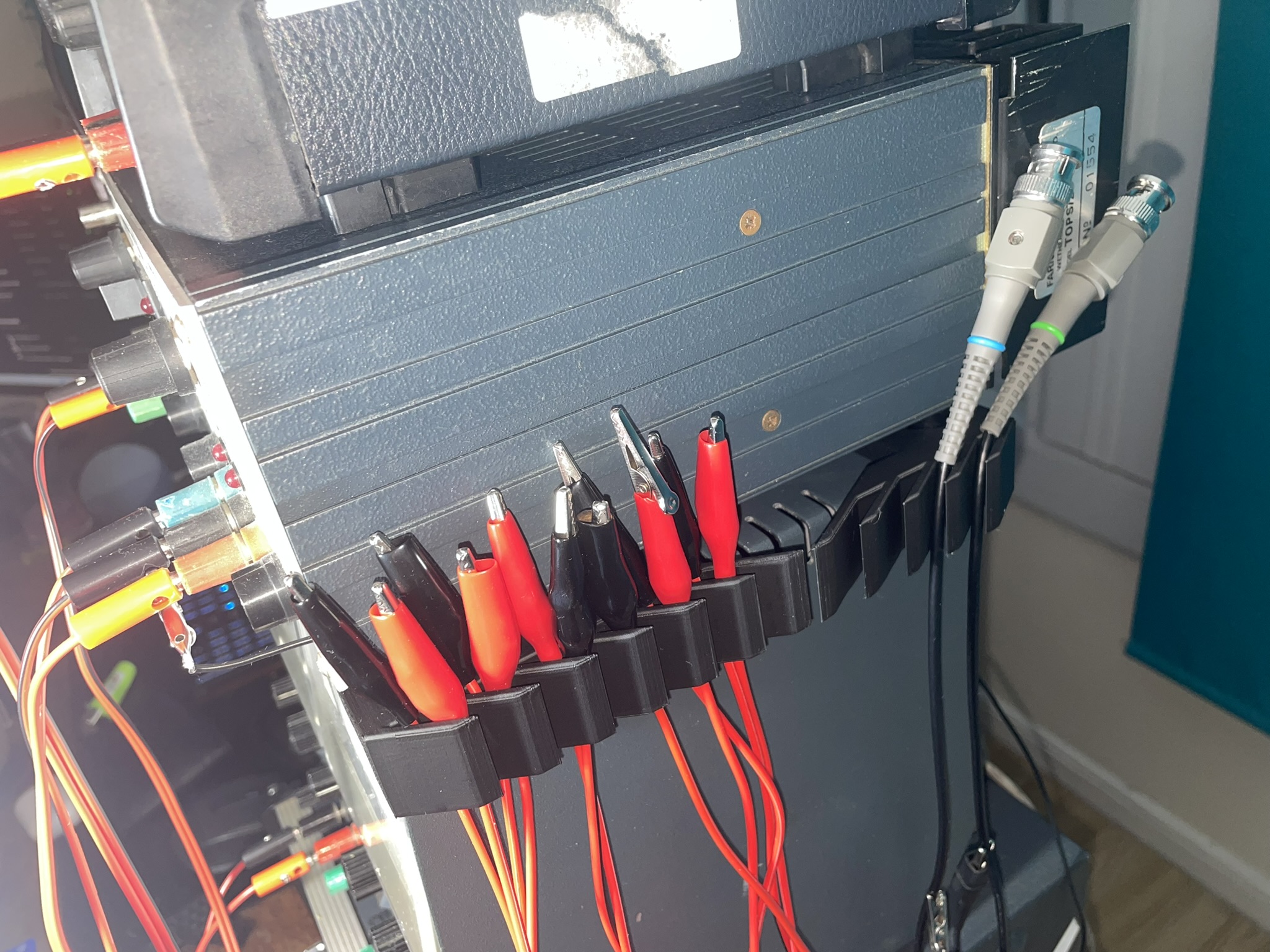 Farnell L30BT & Farnell TOPS 2 - Stacking Clips with Accessories by ...