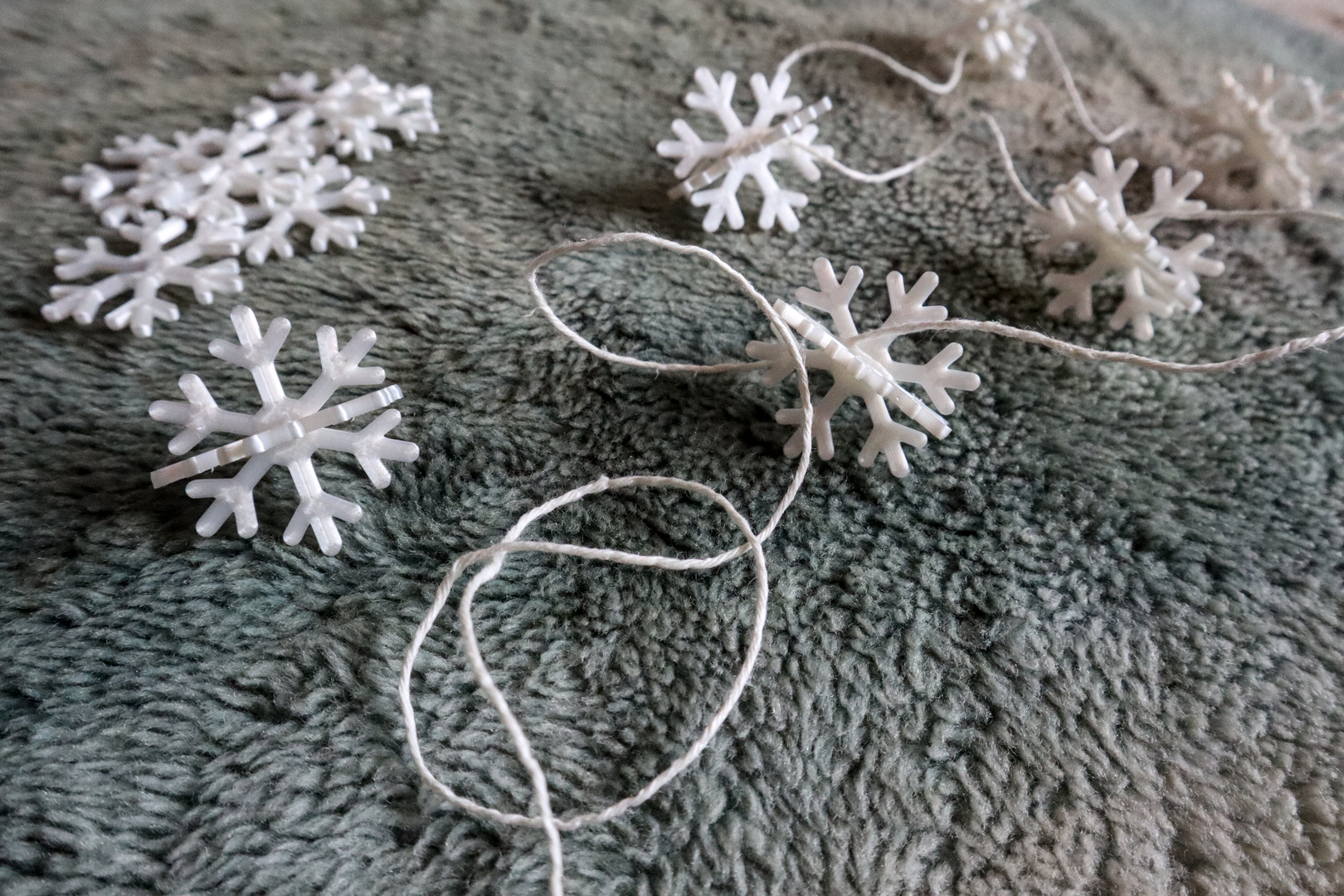 Christmas snowflakes chain by Make by L. | Download free STL model ...
