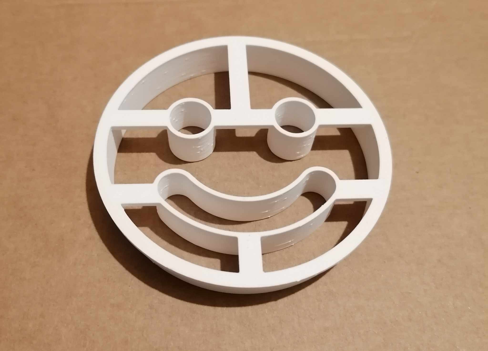 Cookie cutter smile emoji by Medooo | Download free STL model ...