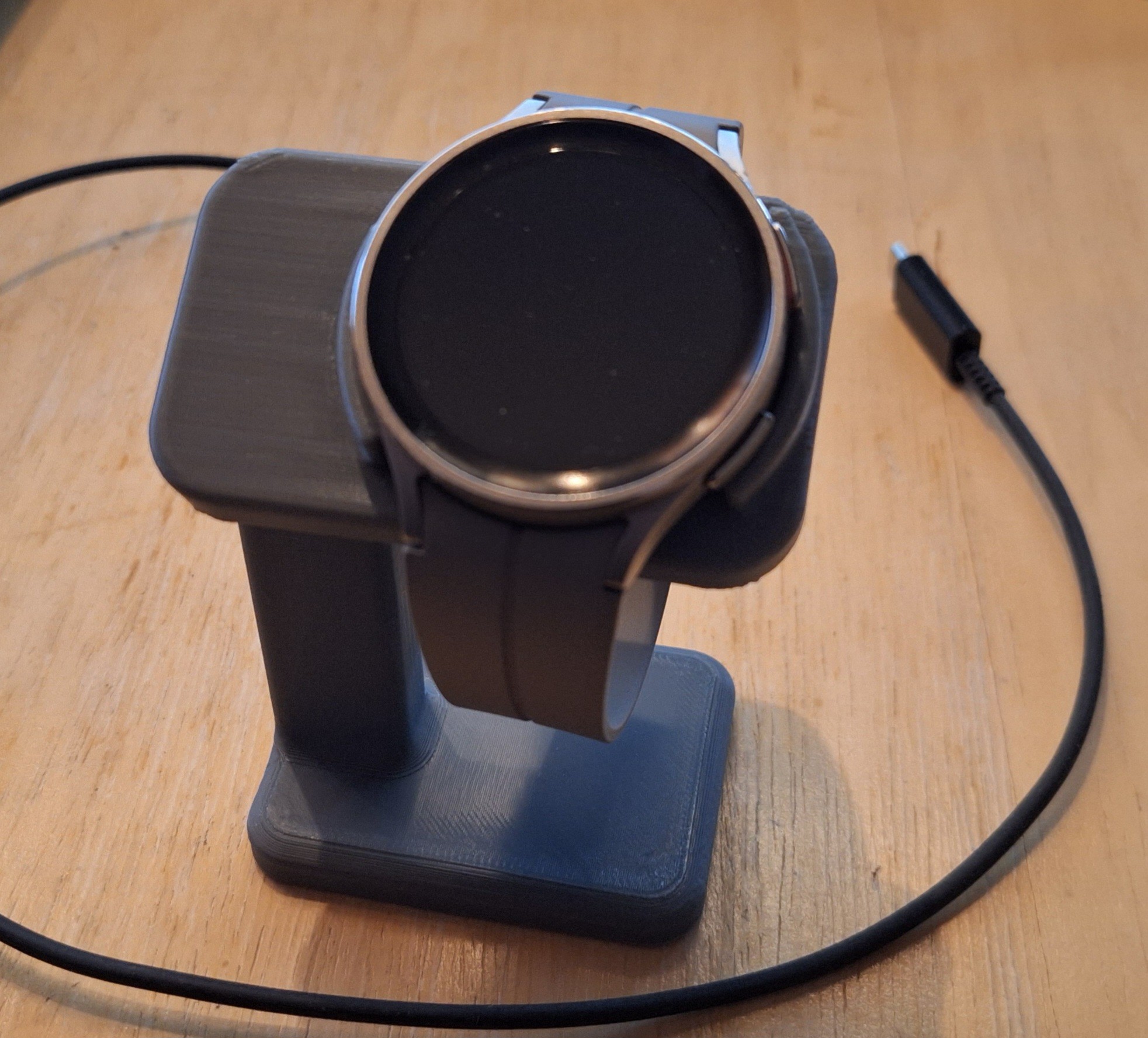 Galaxy Watch (and others) charging stand by Bad-Man | Download free STL ...