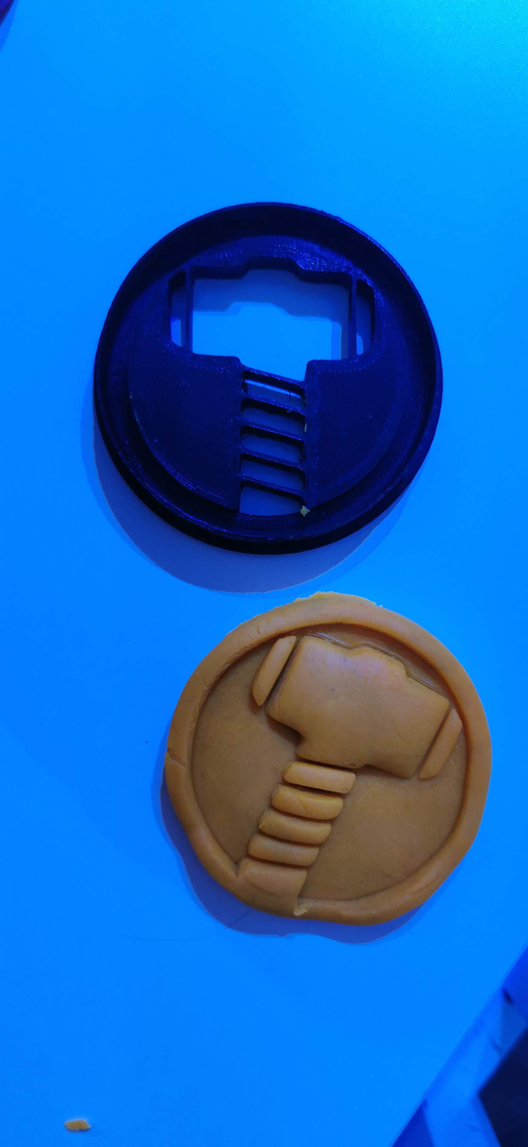 Mjolnir Thor Hammer Cookie Cutter by David BENZIN | Download free STL ...