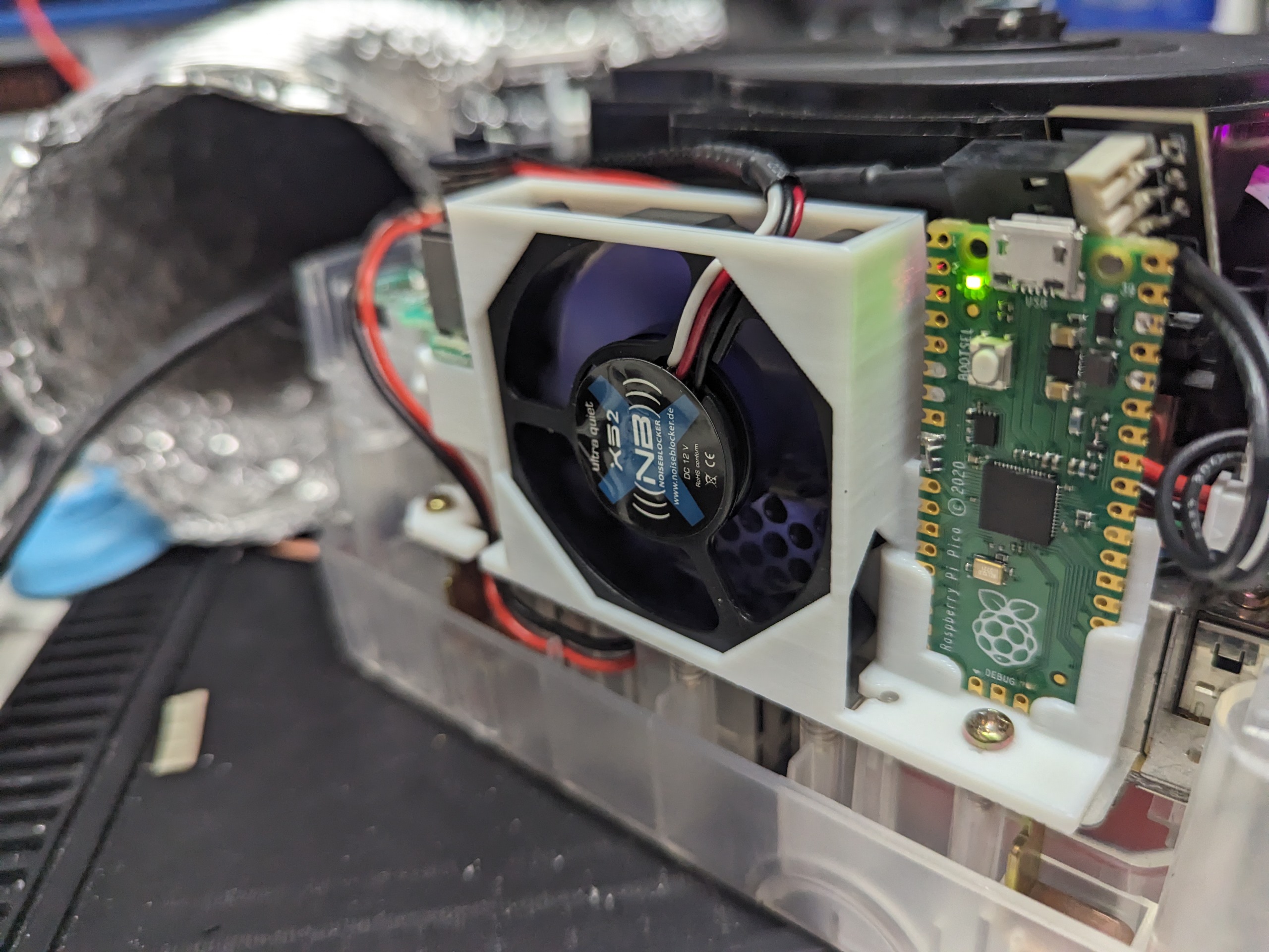 GameCube Fan Mount V2.1 Including support for Pi Pico by Collingall ...