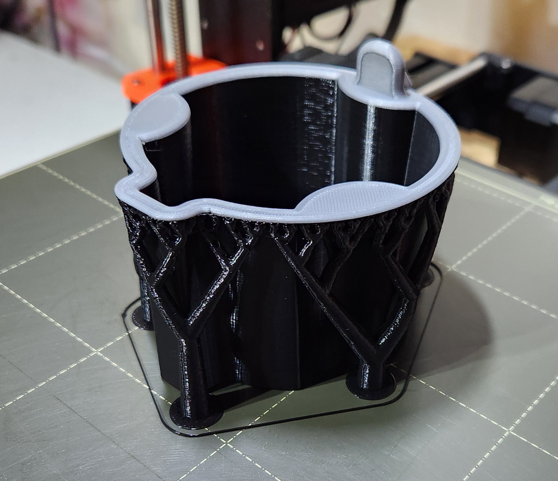 Tesla Model 3 Sunflower Seed Cup Holder Cup by Luce | Download free STL ...