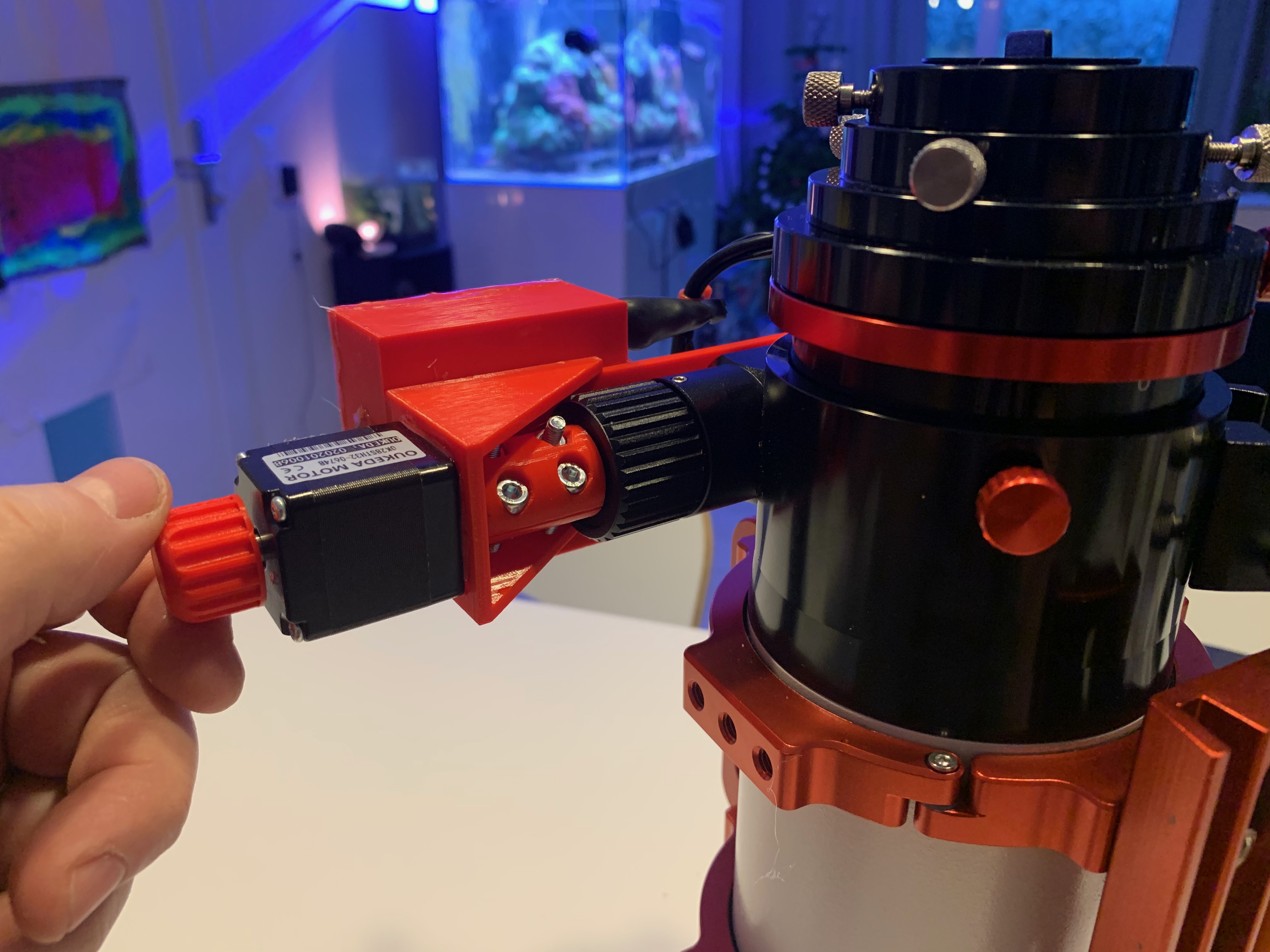 Askar FRA400 Focuser mount and dew shield by Romain Jeanneret ...