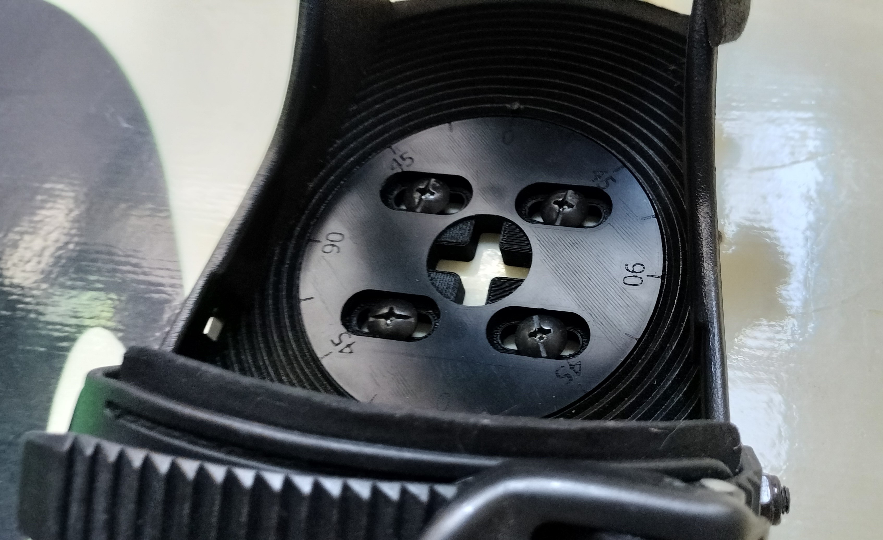 Snowboard Binding Disc by blunderbus | Download free STL model ...