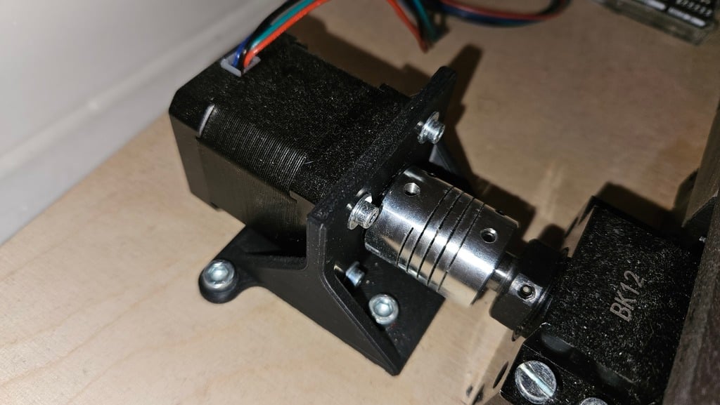 Nema 17 stepper motor mount por Gxrkensalat | Descargar modelo STL ...