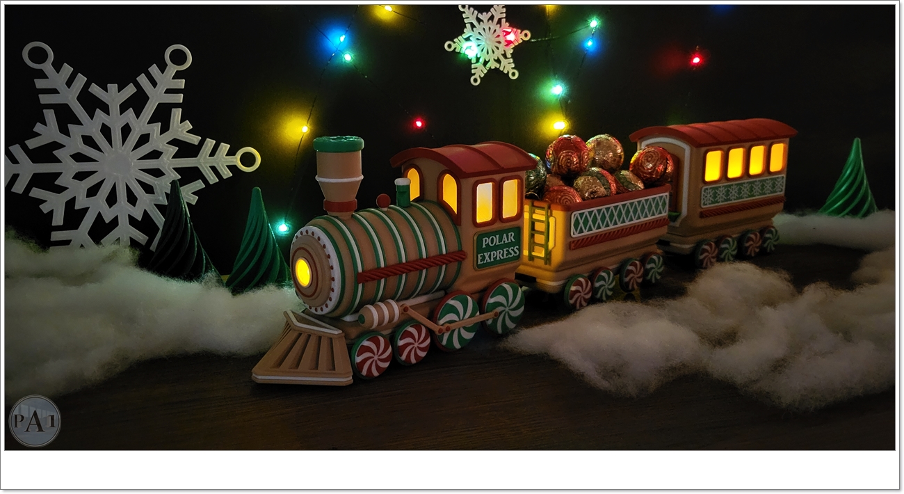 ILLUMINATED CHRISTMAS GINGERBREAD TRAIN by PA1_MAKER | Printables Store