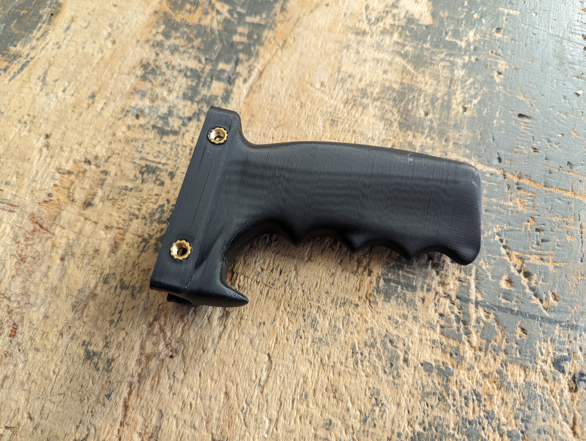 Hyper Ergonomic Vertical Foregrip by Portmanteau | Download free STL ...