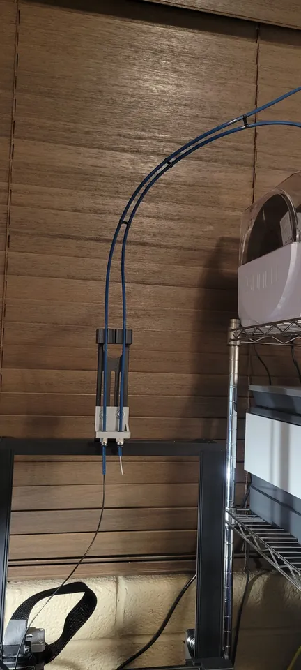 Bowden Tube Brackets for ENDER3 3V SE by Mudbug63 | Download free STL ...