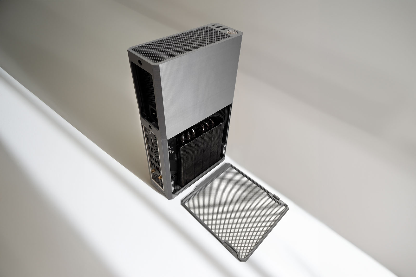 Ultra Compact PC Case - 3 sizes included by Haydn Bao | Printables Store