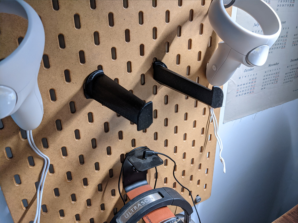 Oculus Quest / Go headset mount for Ikea SKÅDIS pegboard by THL ...
