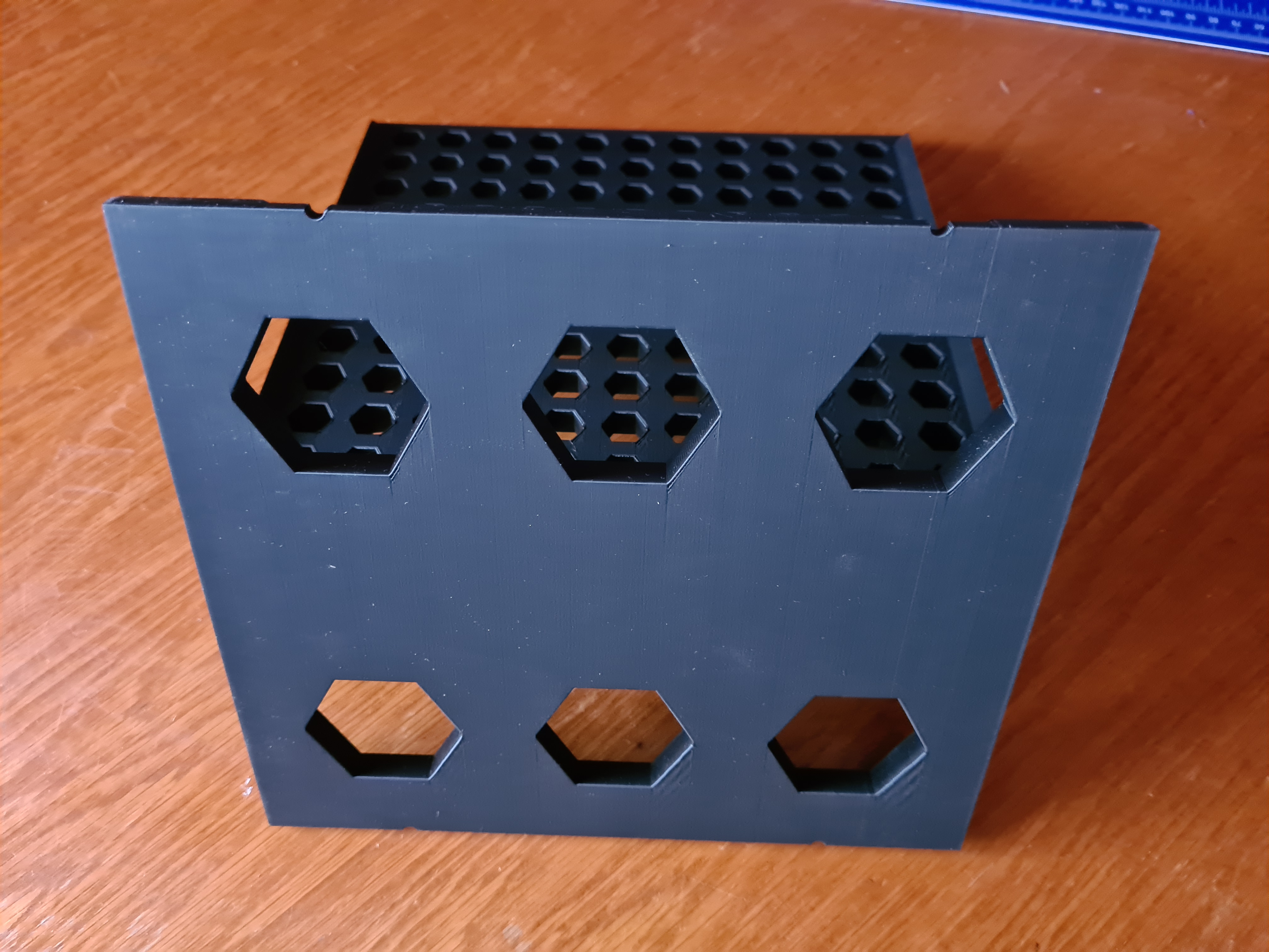 Wall Mounted Shoe Stacker por Flotschi | Descargar modelo STL gratuito ...