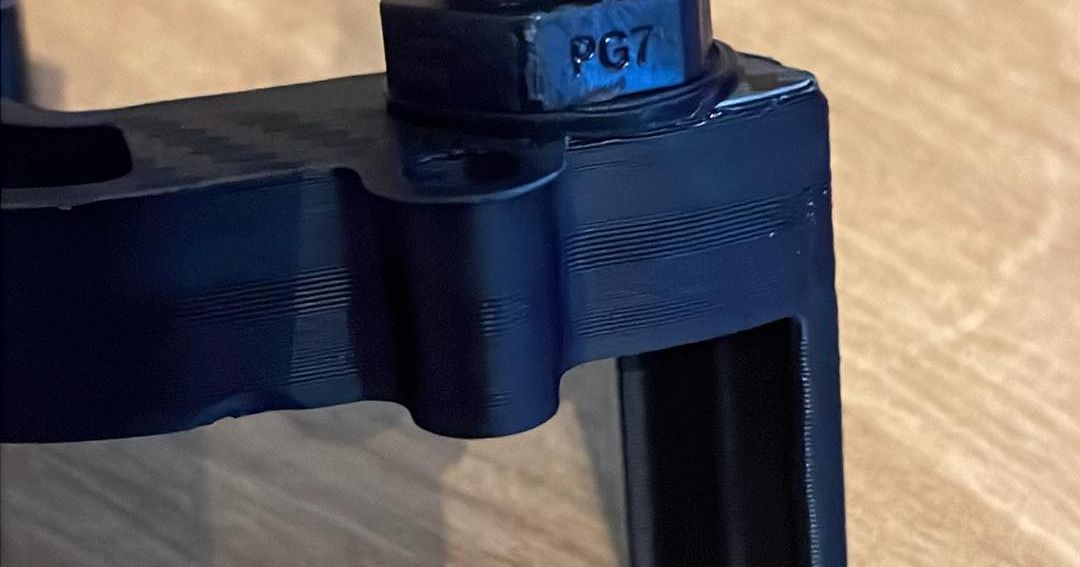 Voron 2.4 Original cable cover with PG7 Thread by RagingRobin ...