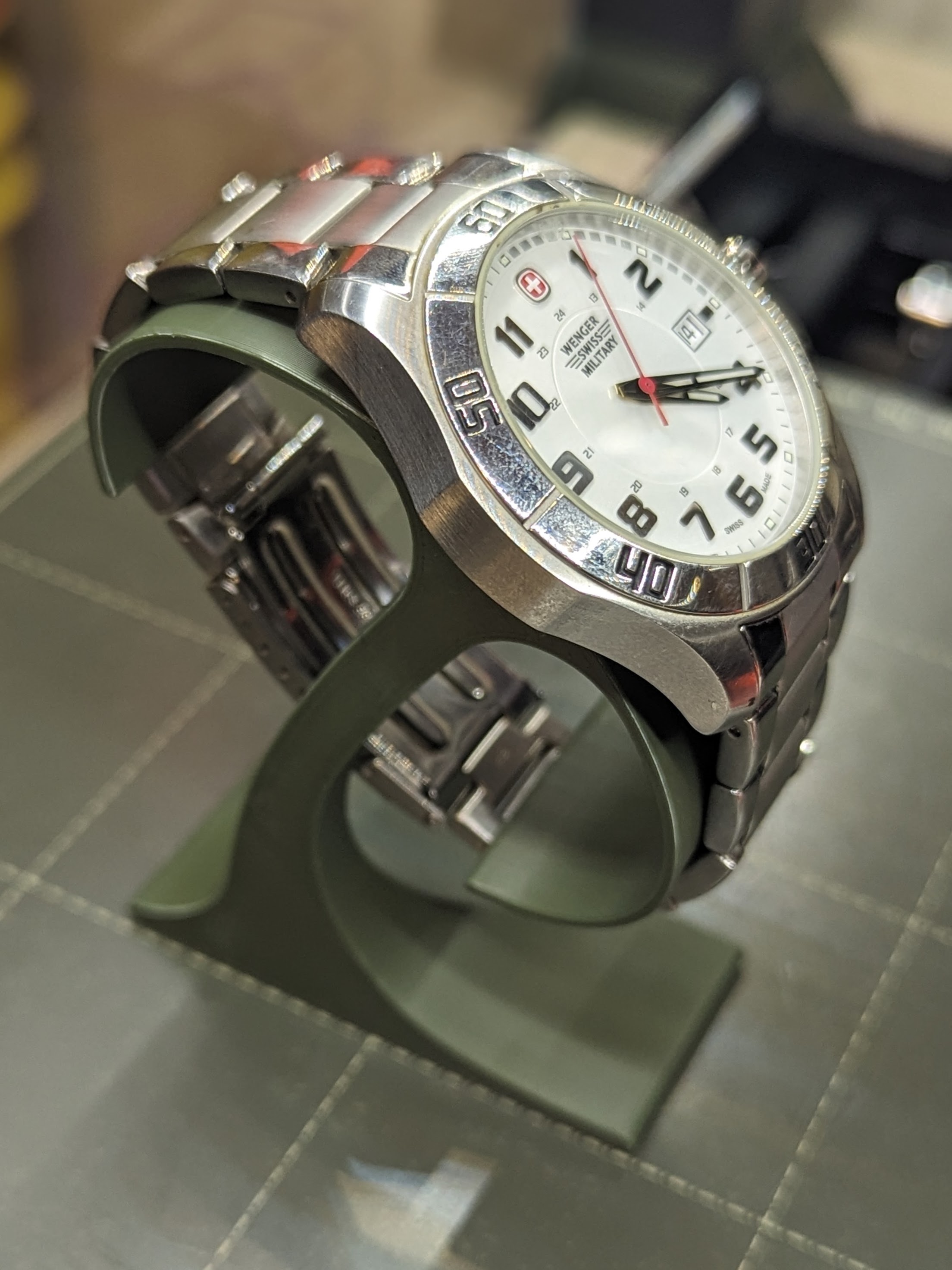 Minimalist Watch Stand with longer base by EvoGenius | Download free ...