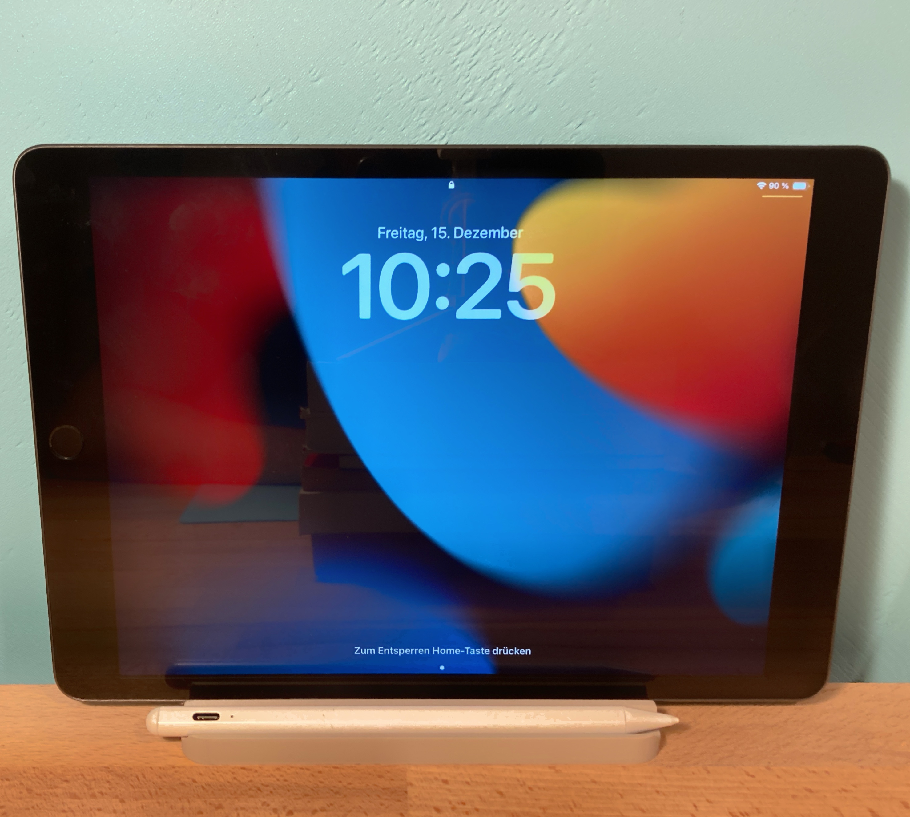 Tablet/Cellphone Stand for more Desktop Space by Proono | Download free ...