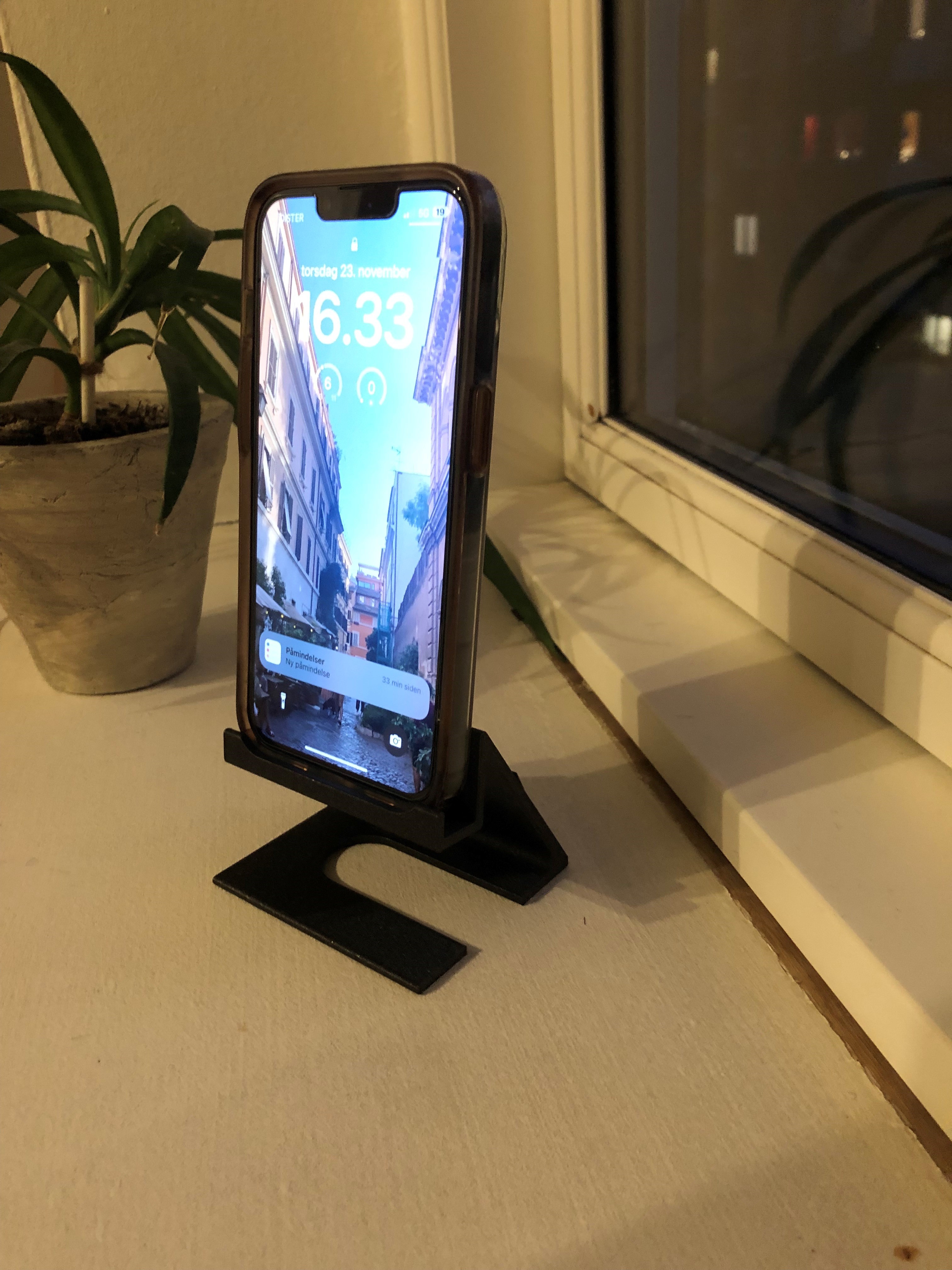 Mobile Stand by Reimer | Printables Store