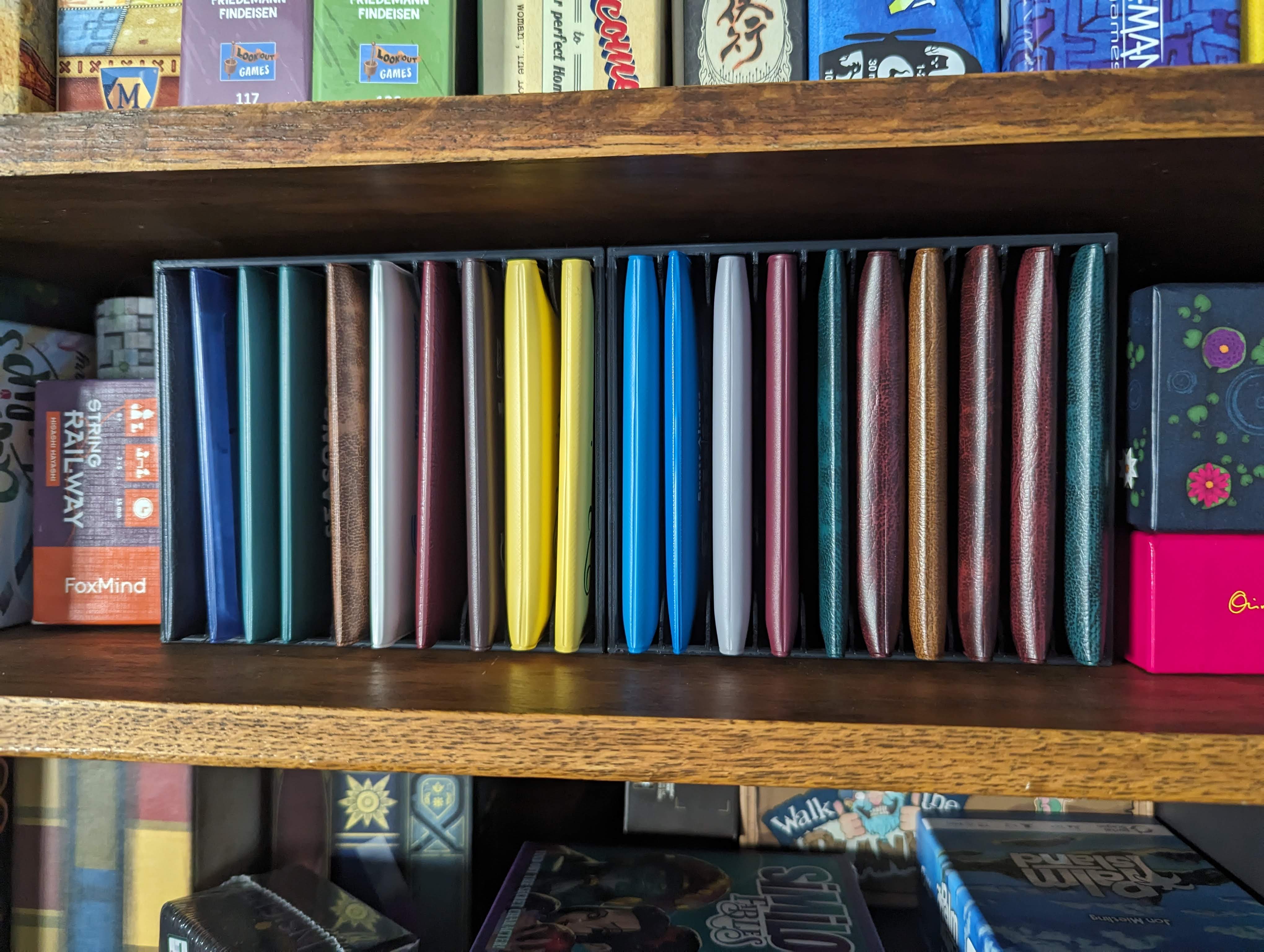 Button Shy Game Organizer by Jozarth | Download free STL model ...