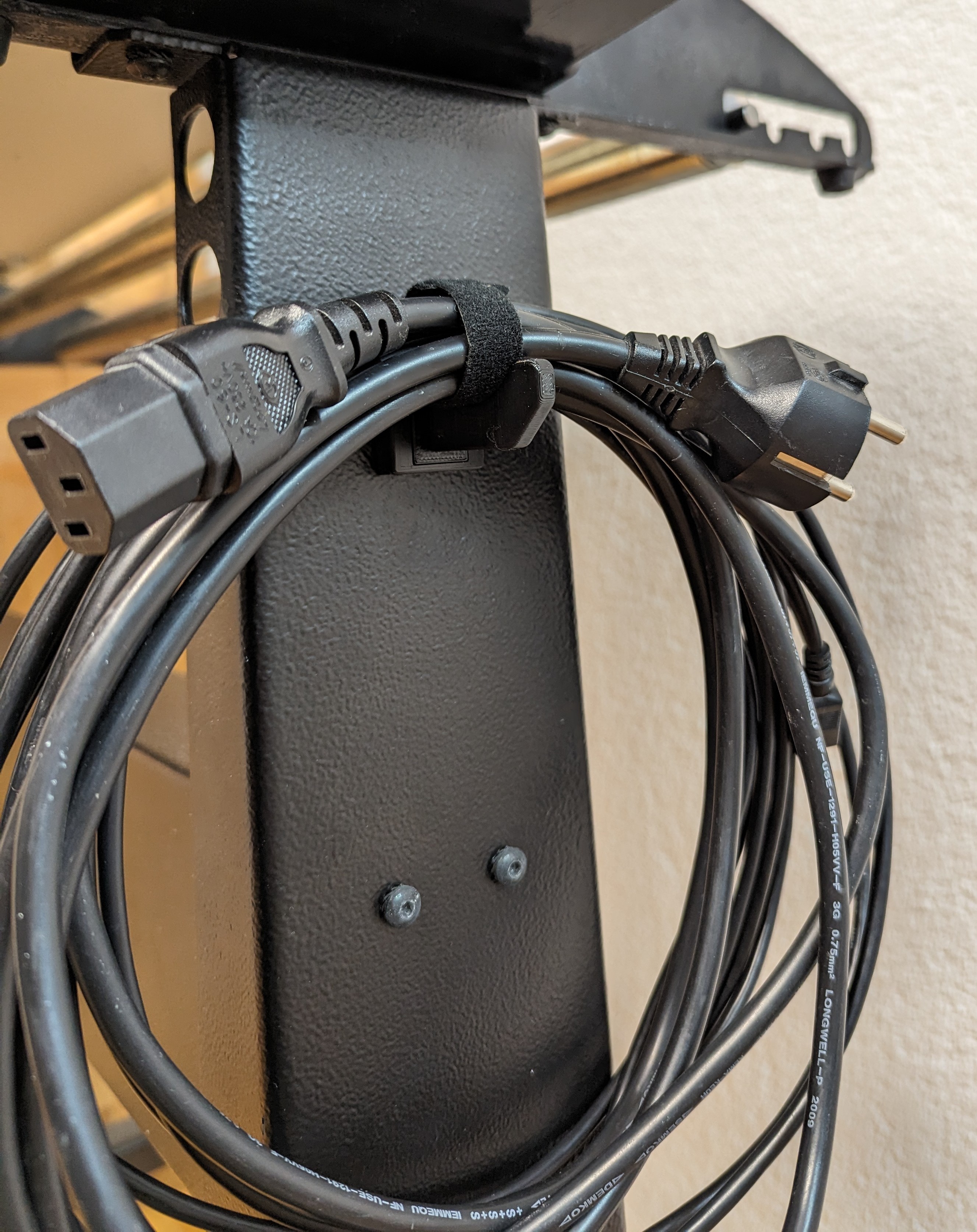 Summa D60 Cable Hook by timothy23 | Download free STL model ...