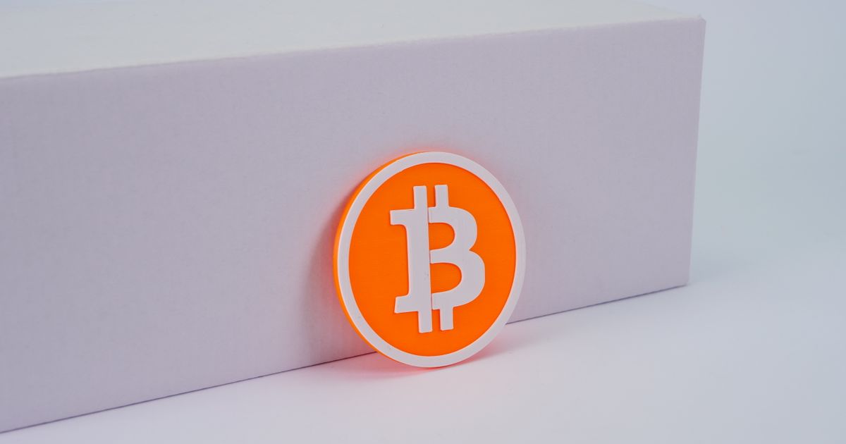 Bitcoin Logo Magnet by Marcin Mączewski | Download free STL model ...