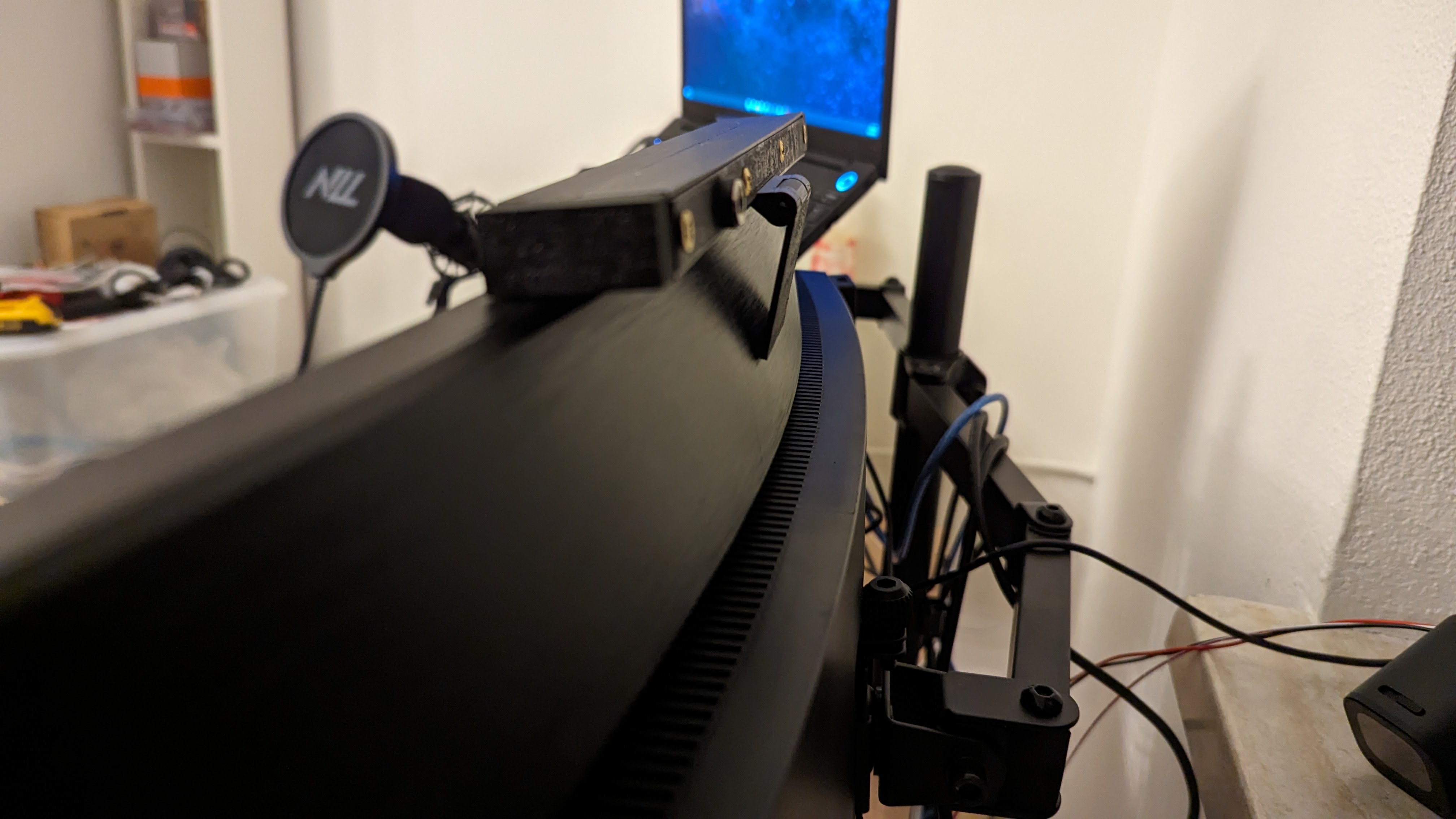 Ultra slim monitor light by Richard Bernards | Download free STL model ...