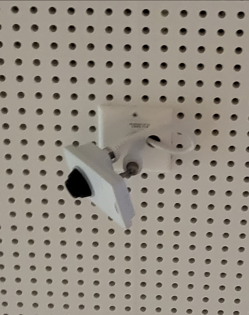 Mount for AXIS M1025 Network Camera by maddingamer | Download free STL ...