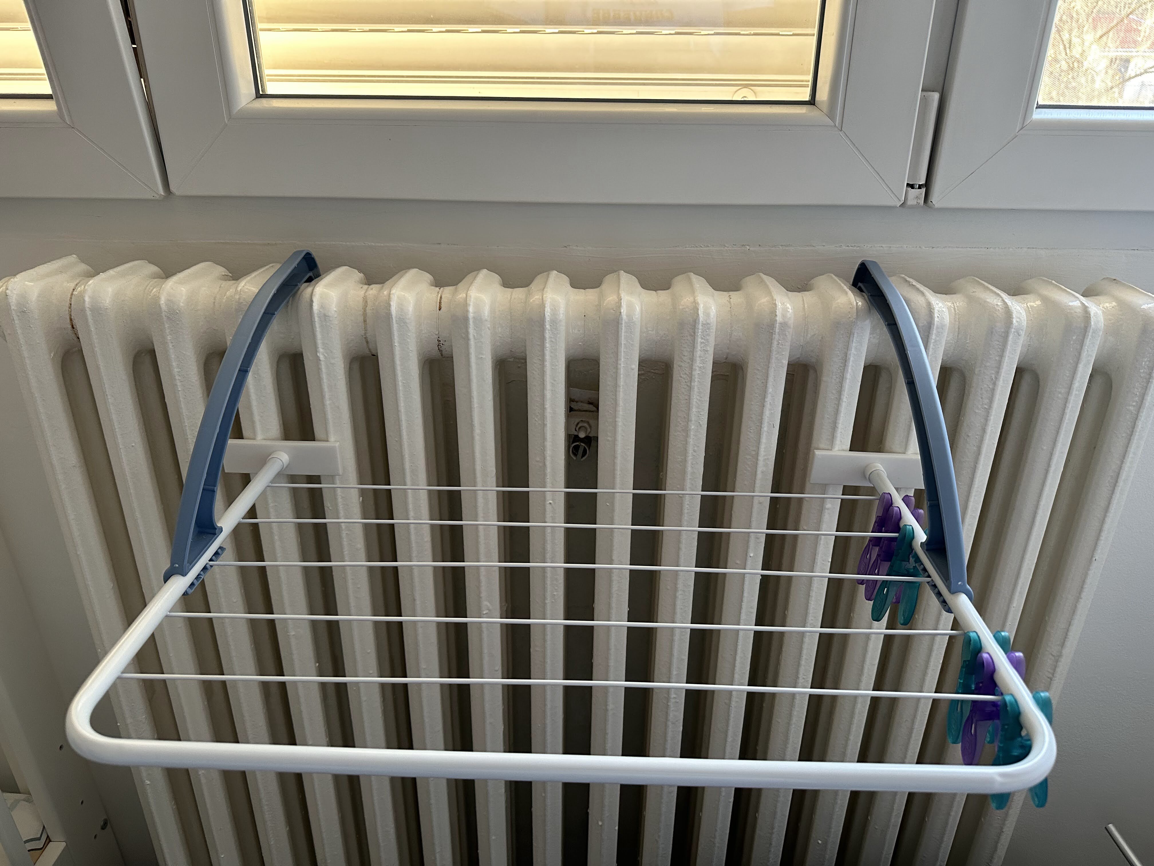 Drying rack retro radiator mount by Denis Ćorić | Download free STL ...
