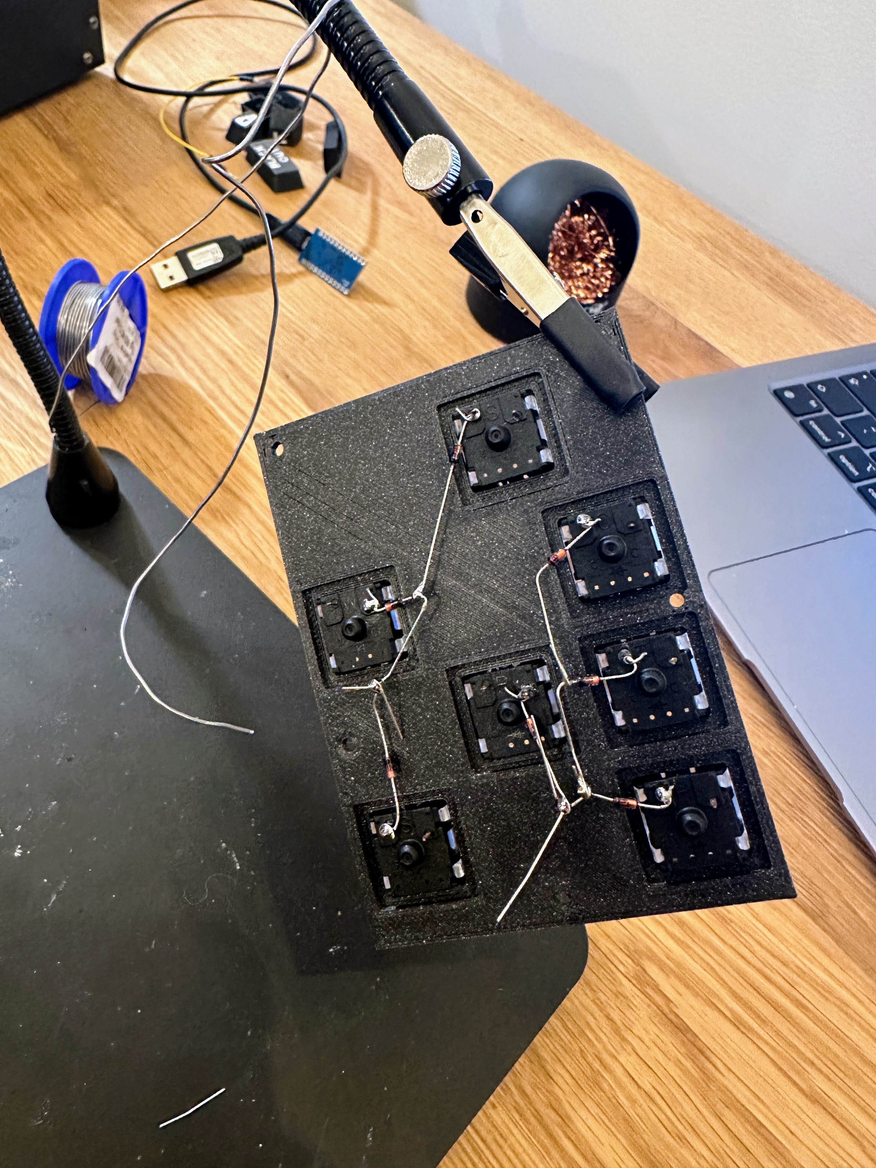 QLC+ keypad by sqroot | Download free STL model | Printables.com