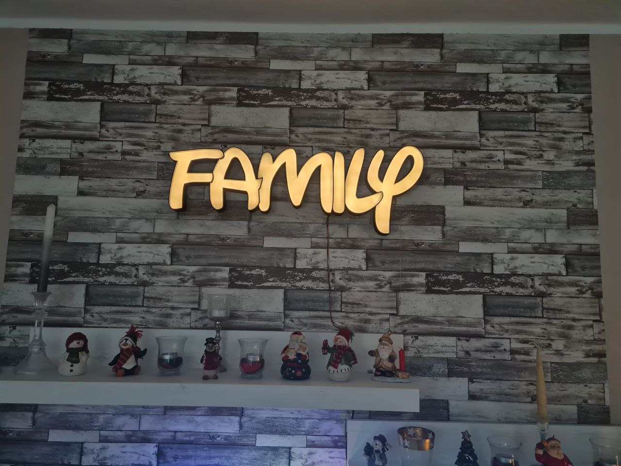 Family LED Sign by Alexander Jaeger | Download free STL model ...