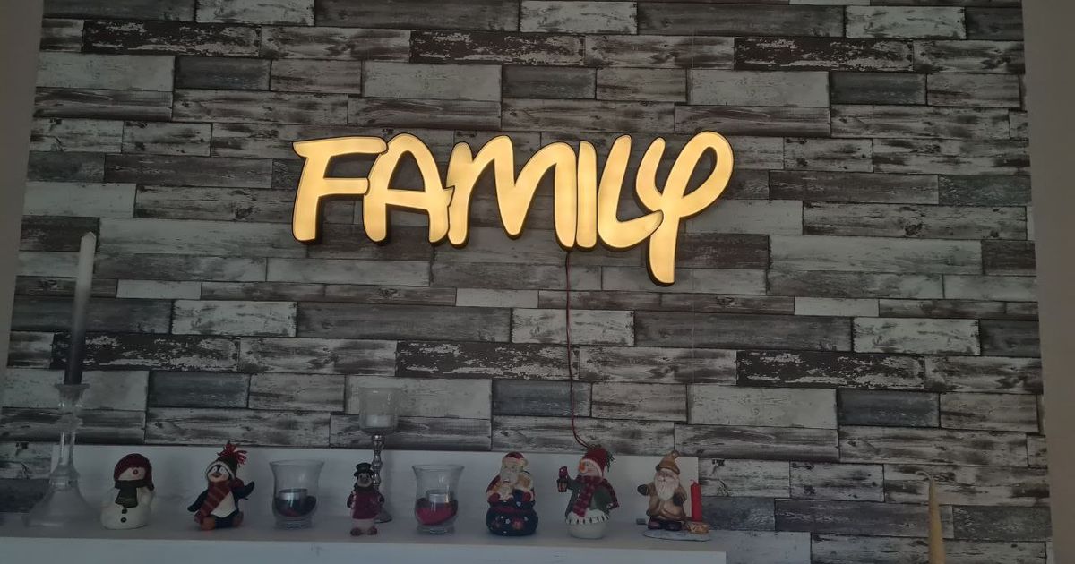 Family LED Sign by Alexander Jaeger | Download free STL model ...
